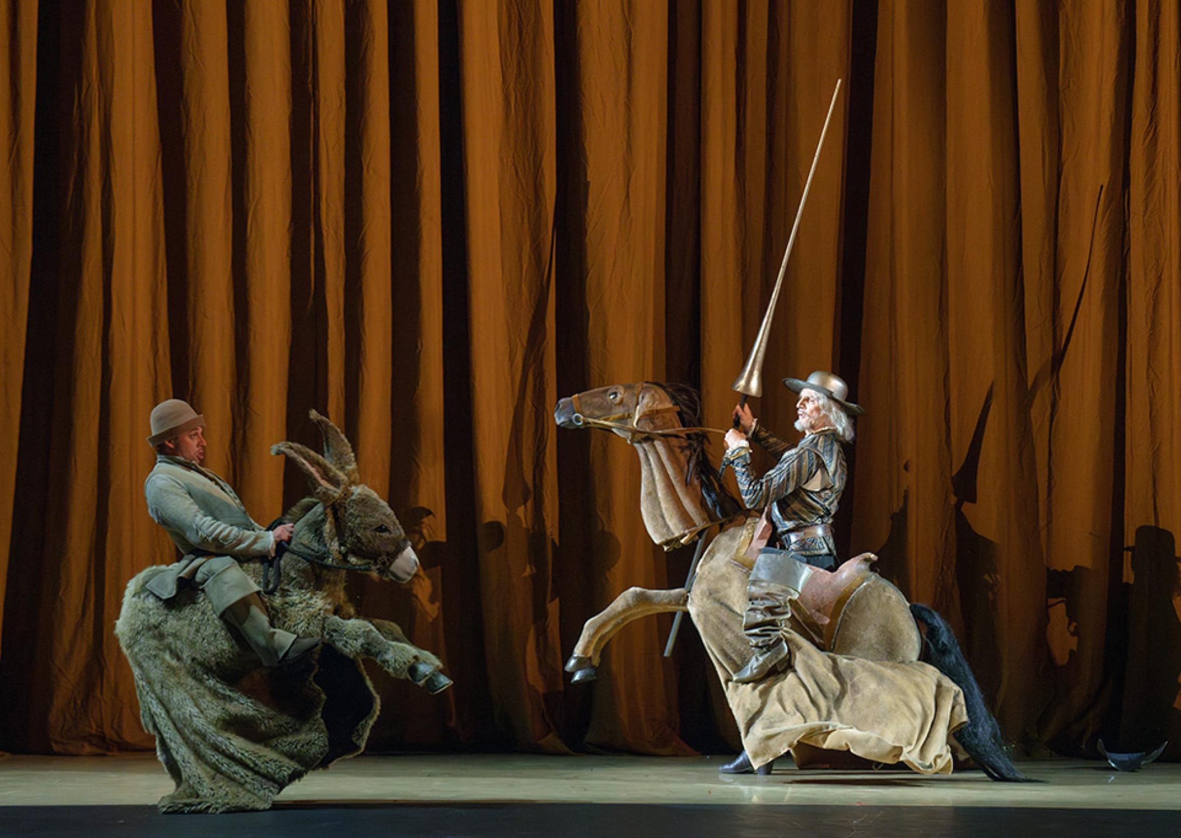 Recensie: Het Nationale Ballet maakt van klassieker Don Quichot een bomvolle, energieke en ...