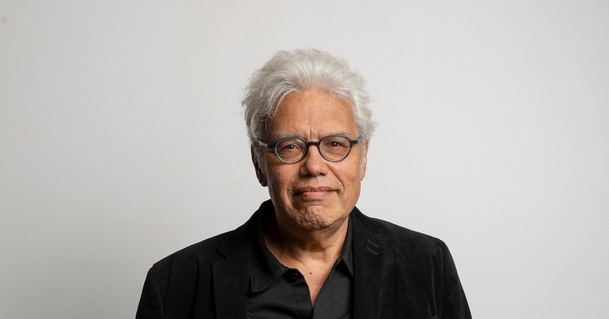 Lezers over het vertrek van Theodor Holman: ‘Ik kon het hartgrondig met je oneens zijn, maar ...