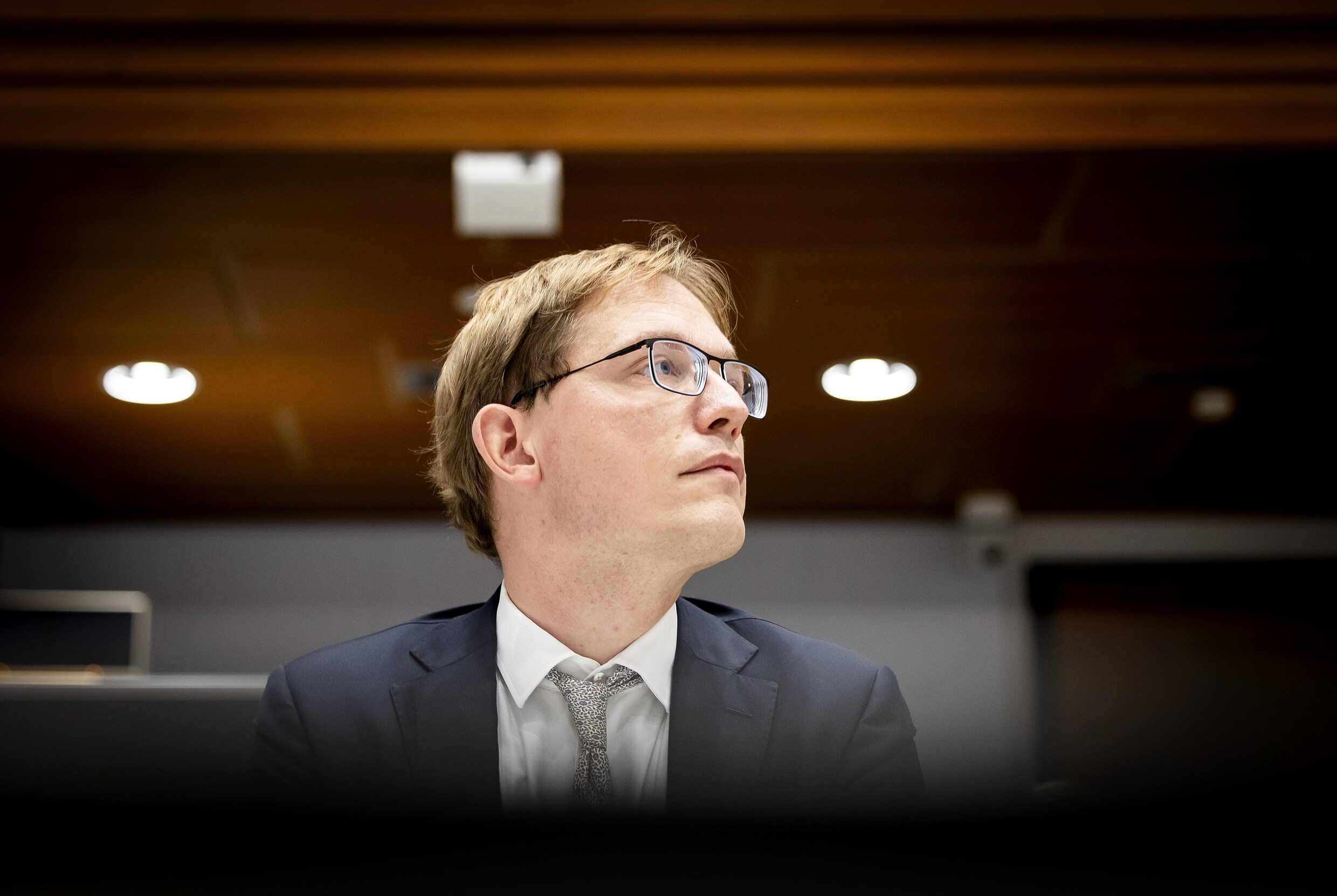 Pepijn van Houwelingen (FvD) krijgt voorwaardelijke boete voor tweet ...
