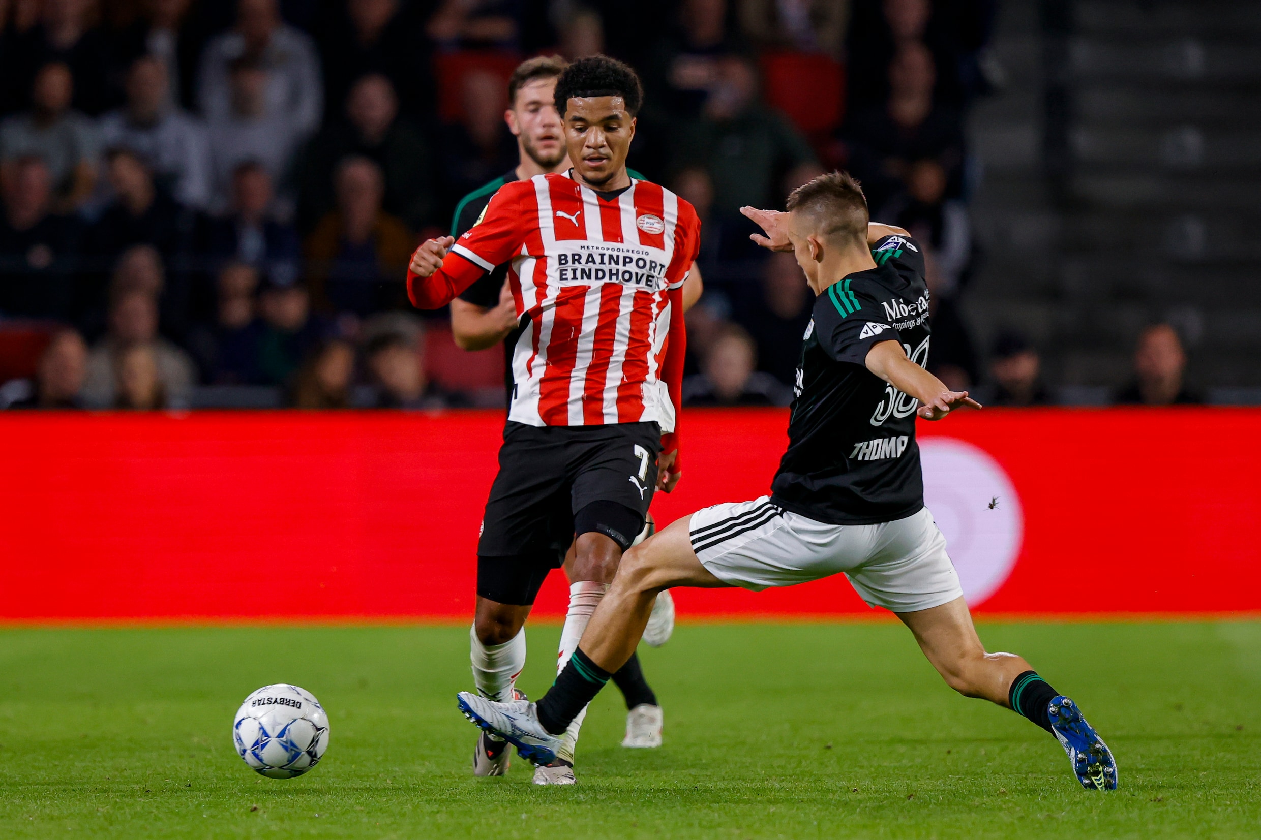 Malik Tillman was puur op spelinzicht de koning van het PSV-middenveld ...