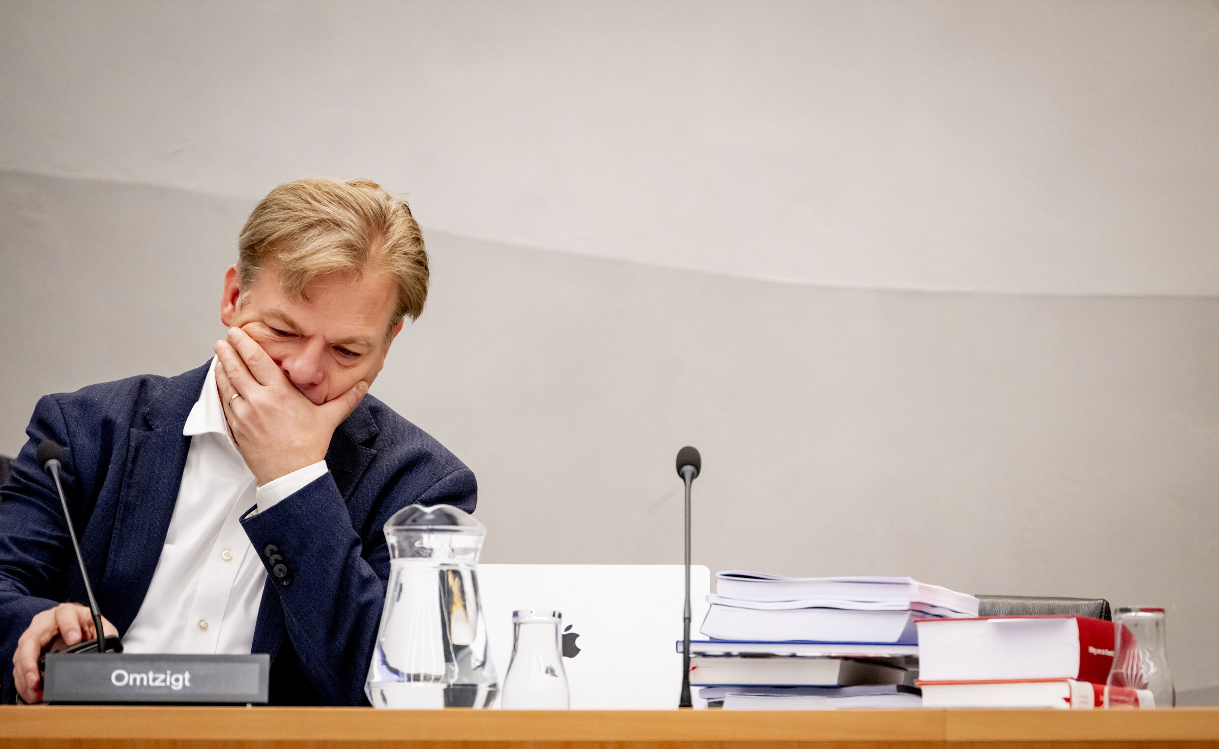 Omtzigt meldde zich nooit ziek, waardoor hij 6000 euro ontving aan ...