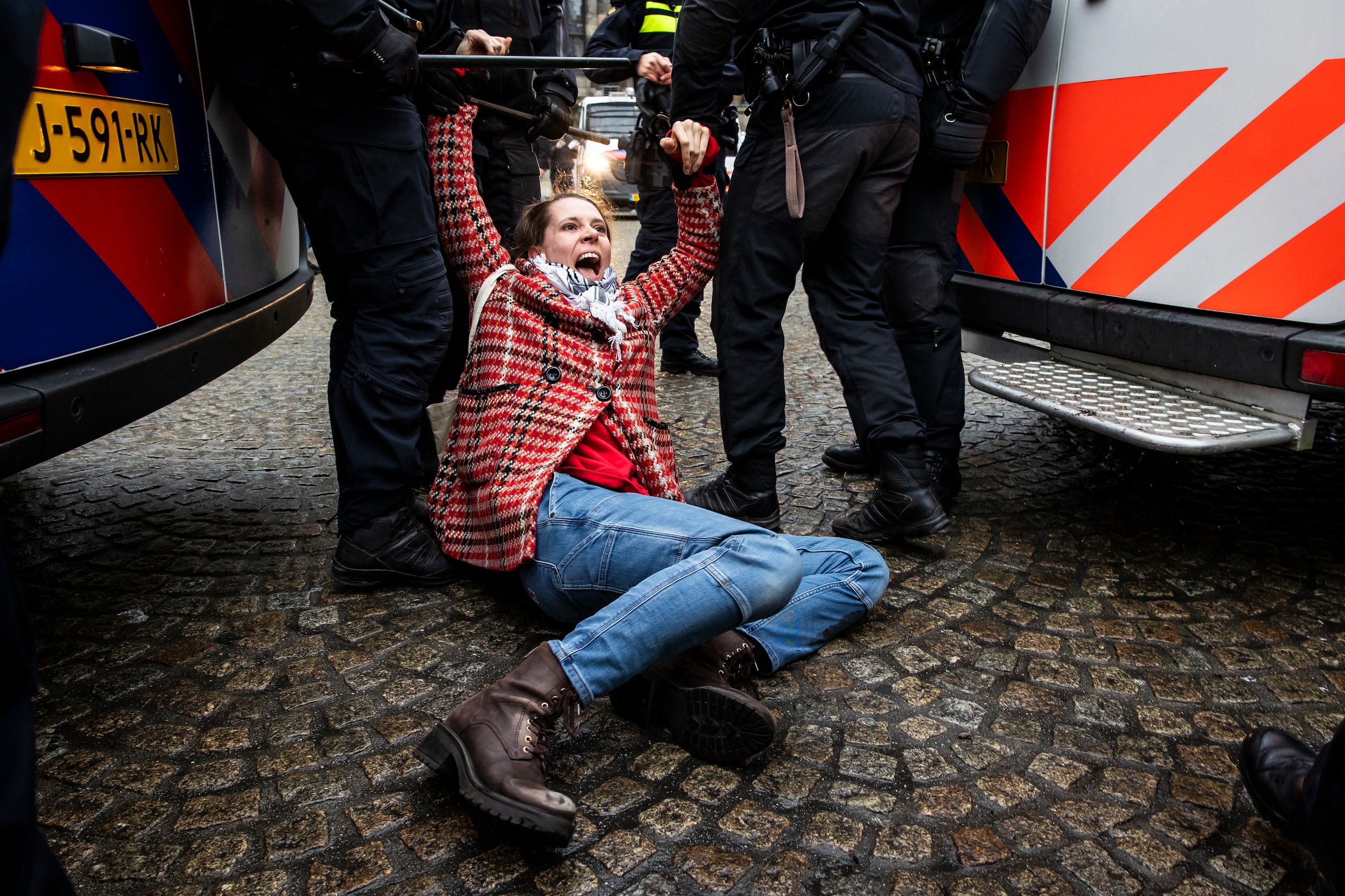 Live: Israëlische supporters aangevallen in Amsterdam, volg het laatste nieuws | Het Parool