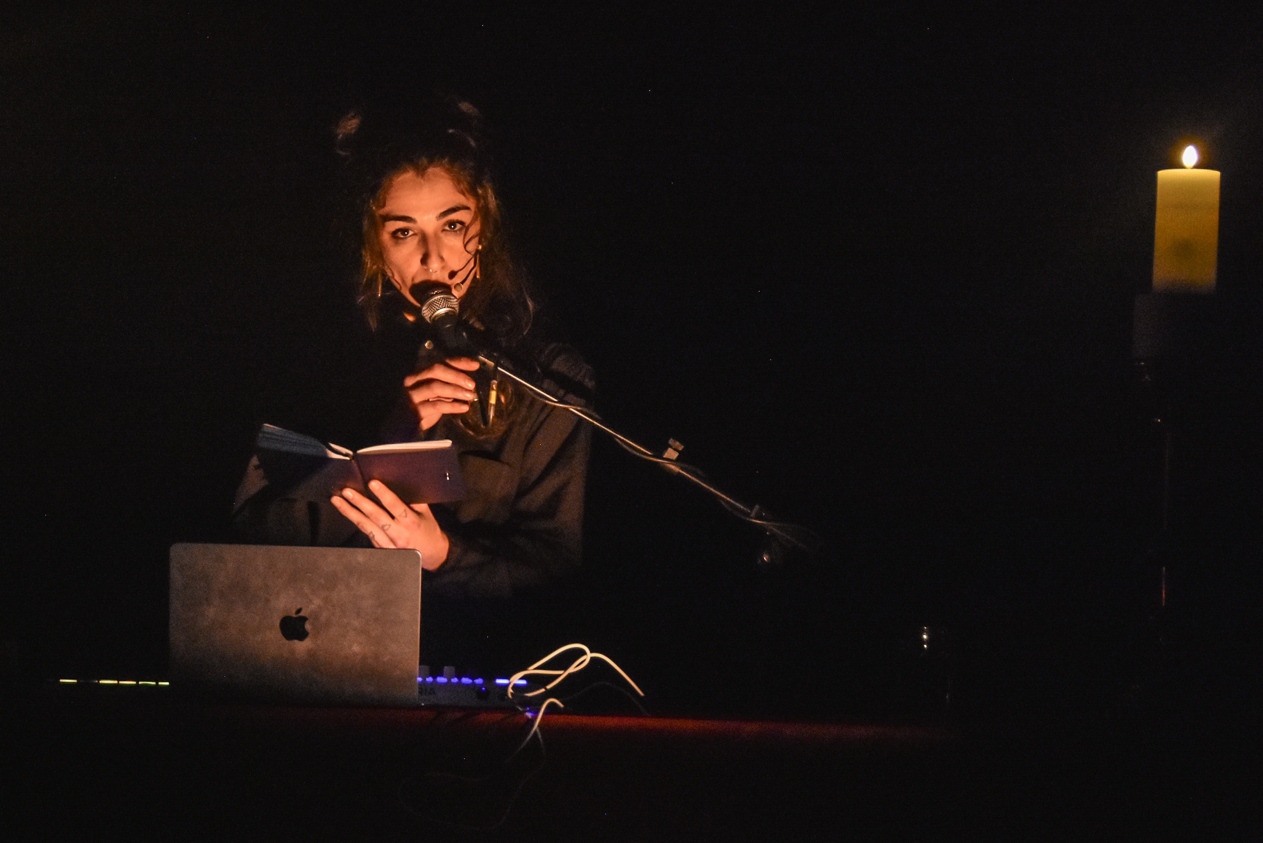 Recensie: theaterstuk Divine Madness is als een trip die de Bijbel bij ...