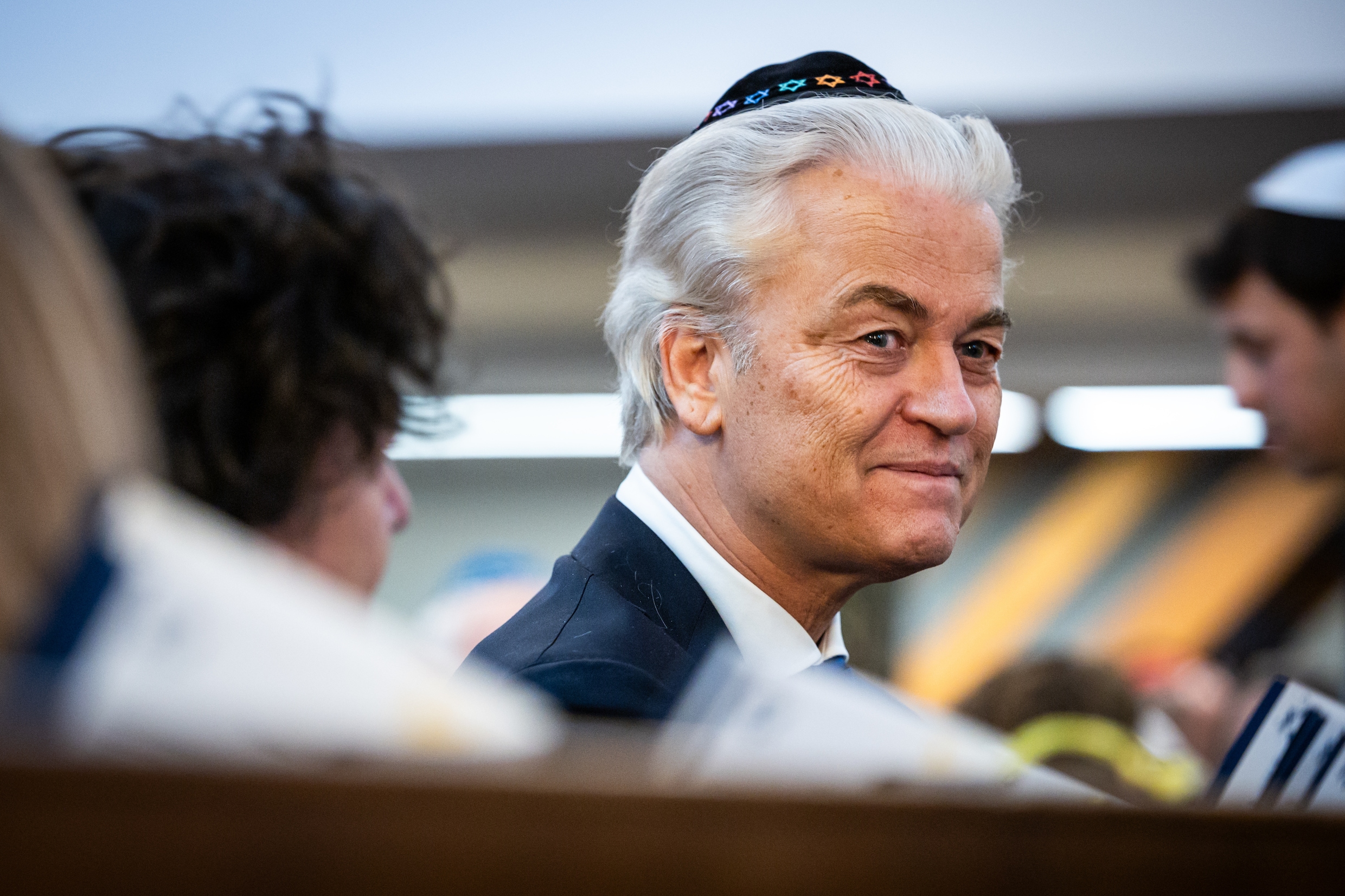 Teruglezen: Onrust in Amsterdam | Uitermark: nog geen bewijs dat Israël ...