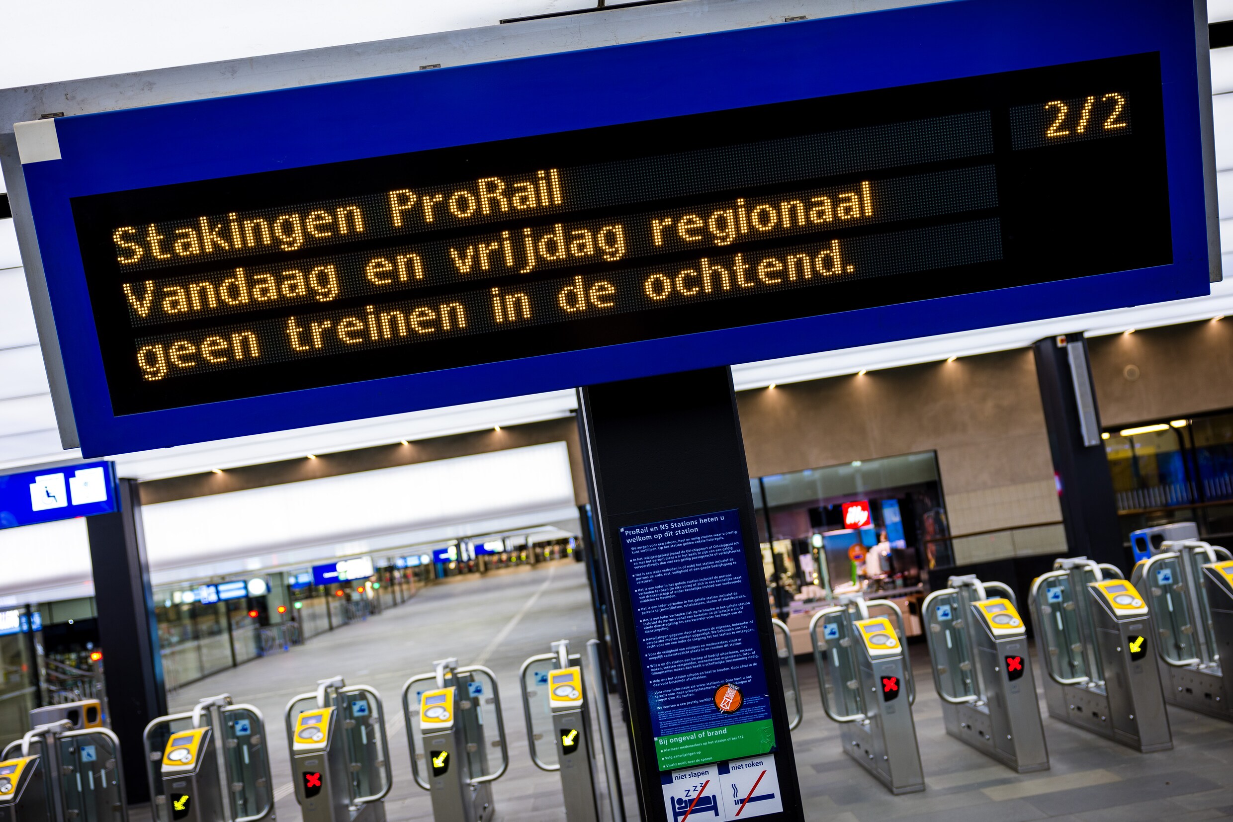 Voorlopig geen nieuwe spoorstakingen: ProRail en FNV hervatten ...