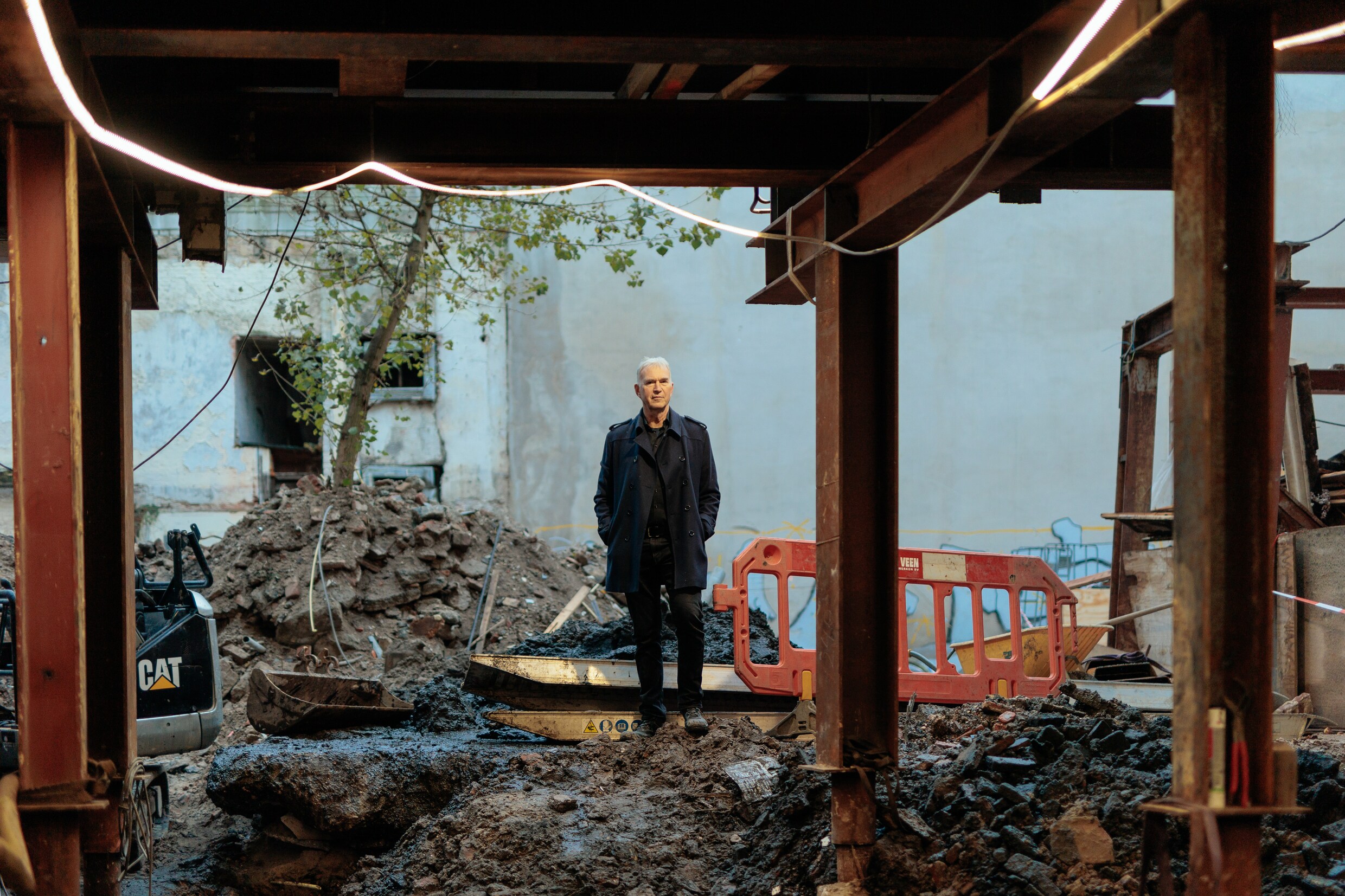 Ingestort pand aan de Amstel staat Institute for NightCulture niet meer ...