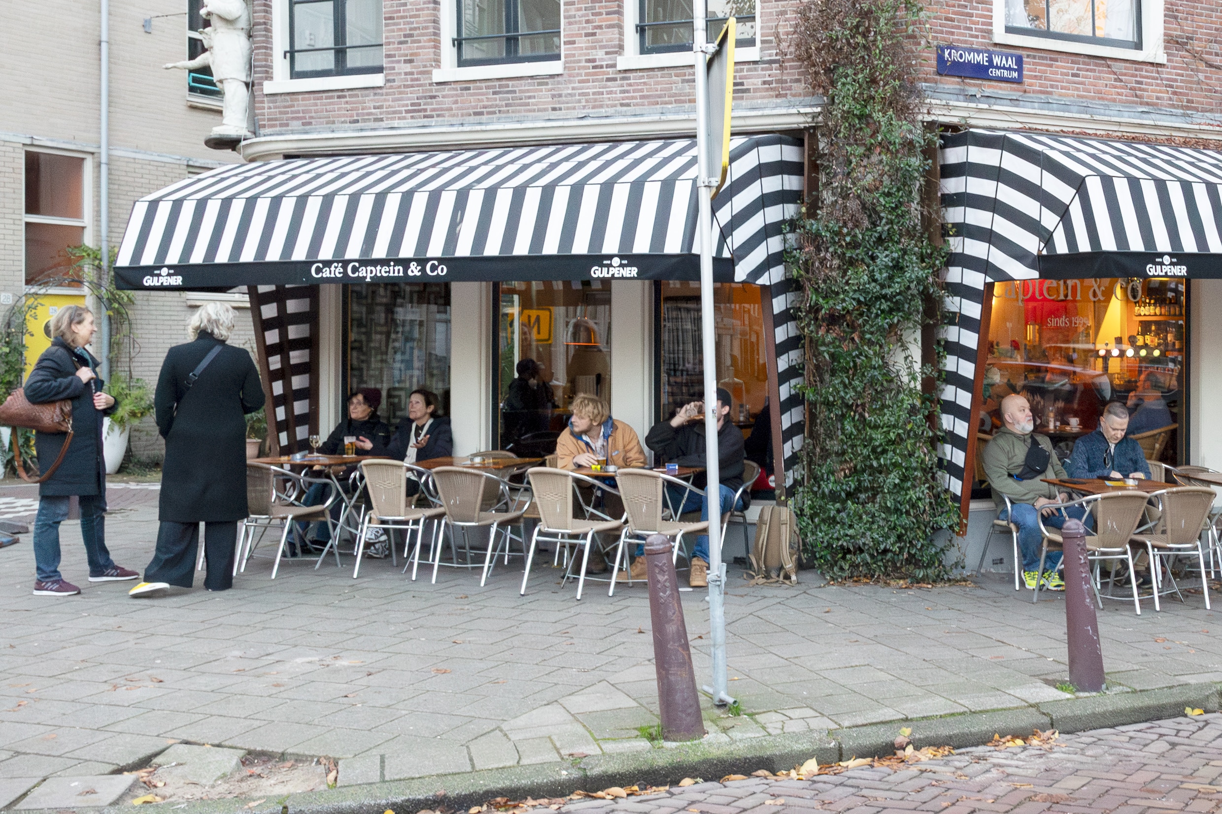 Het Amsterdam van verloskundige Beatrijs Smulders (72): ‘Japans ...