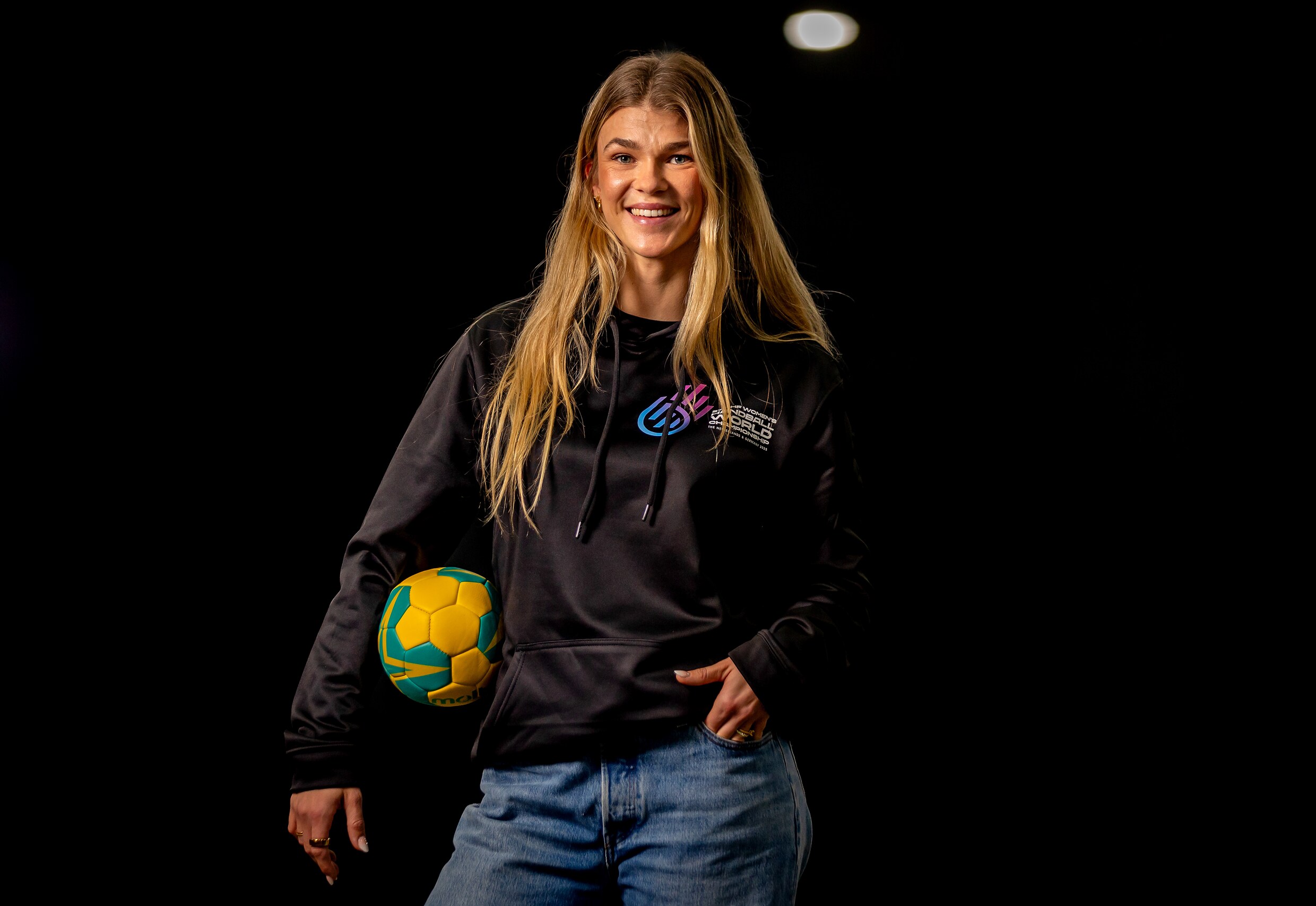 Handbalster Tess Lieder wordt WK-ambassadeur: ‘Zijn ze toch niet ...