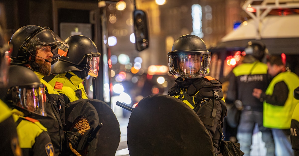 Man (32) opgepakt voor aanzetten ‘tot plegen strafbare feiten’ rond ...