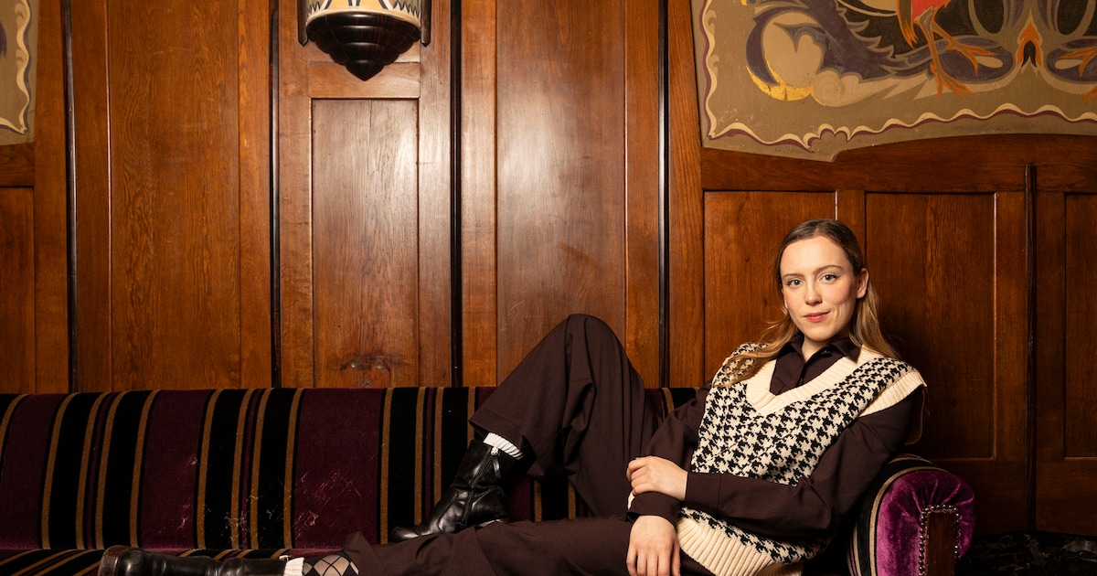 Actrice Laura Bakker won dit jaar twee Gouden Kalveren op één avond ...