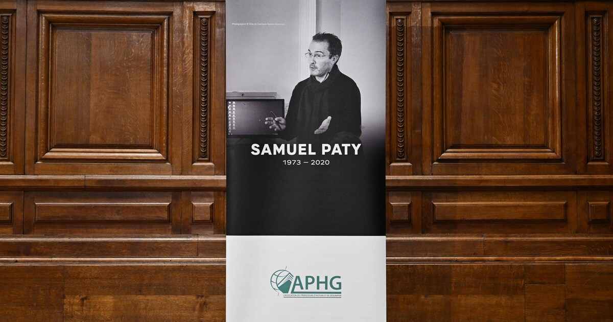 Tot 16 jaar cel geëist in moordzaak Franse leraar Samuel Paty | Het Parool