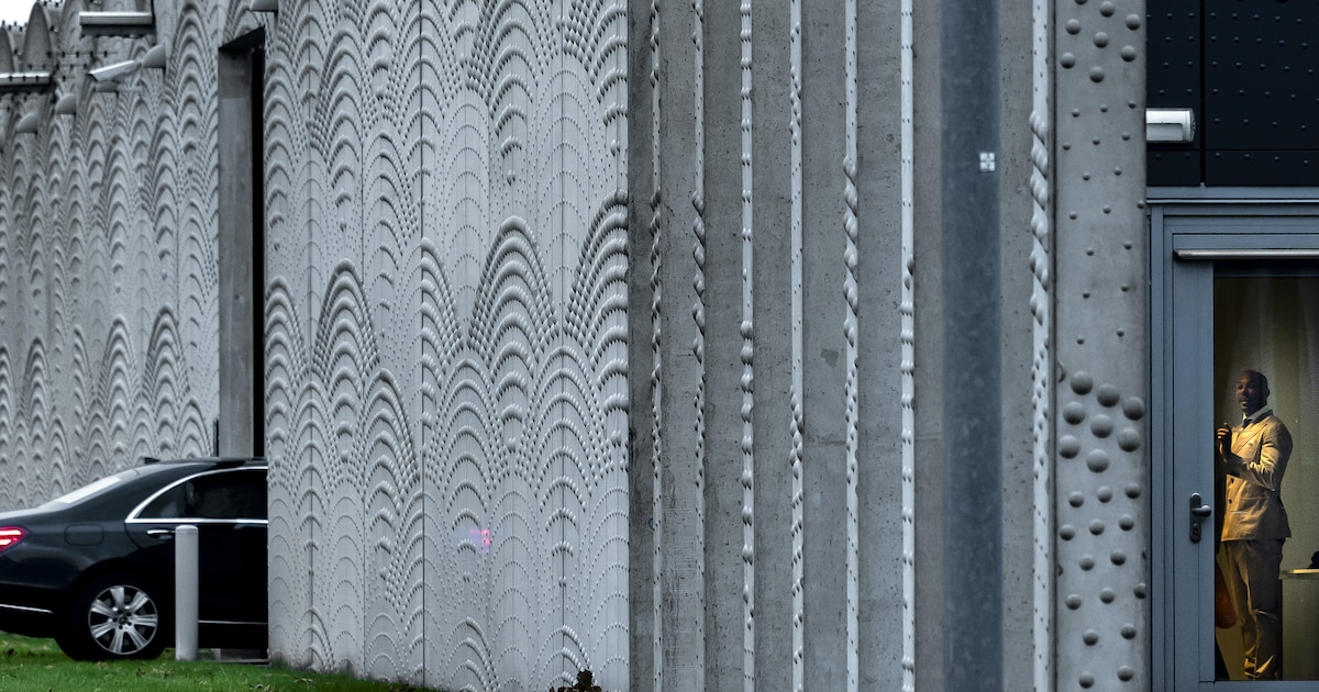 Nieuwe advocaten van Taghi willen 16 maanden om 83.316 pagina’s ...