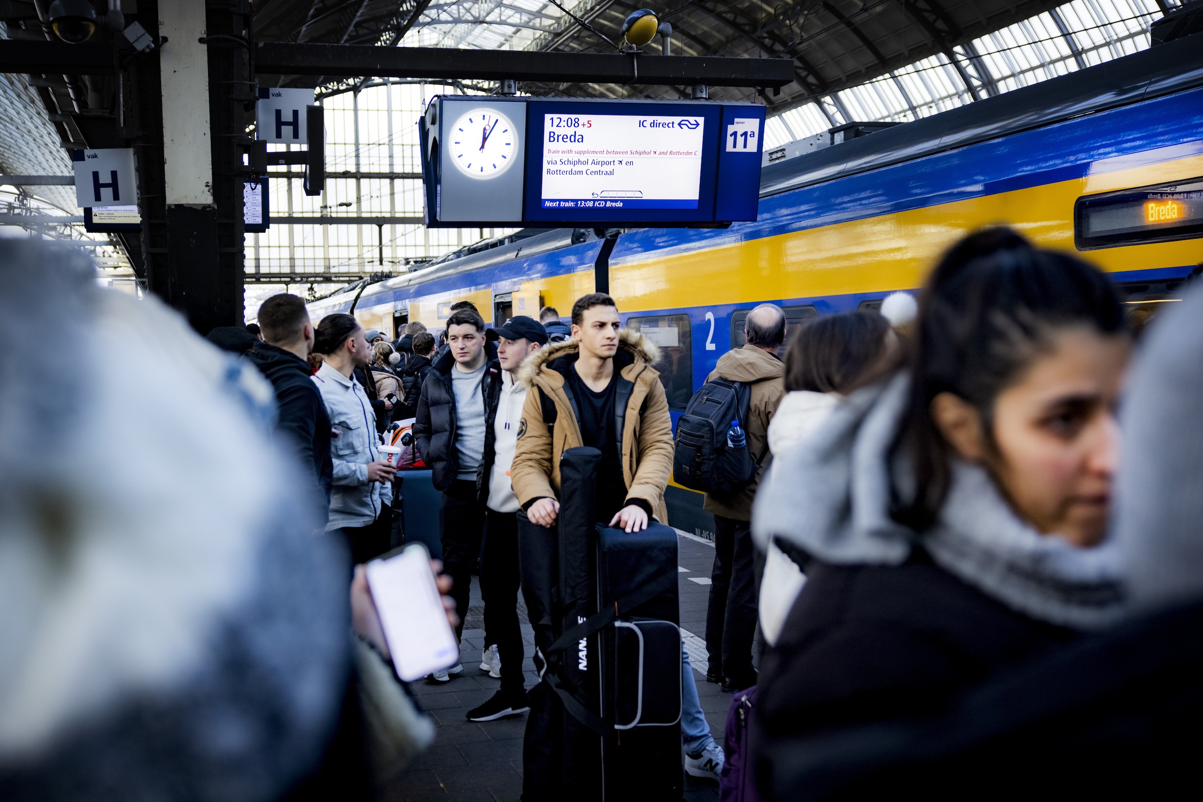Storing bij informatieborden van NS verholpen | Het Parool
