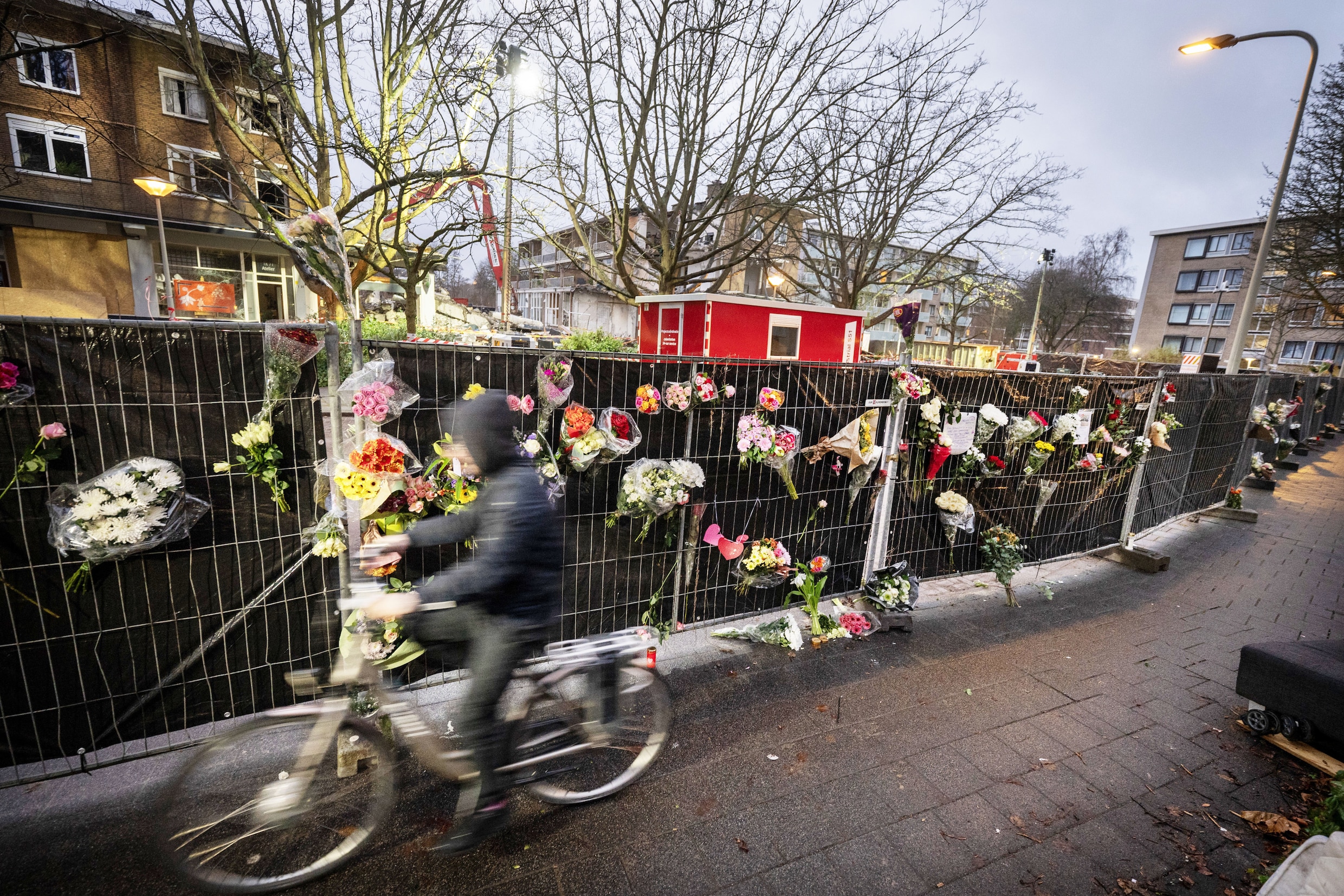 Vier verdachten van explosies Den Haag blijven negentig dagen langer ...