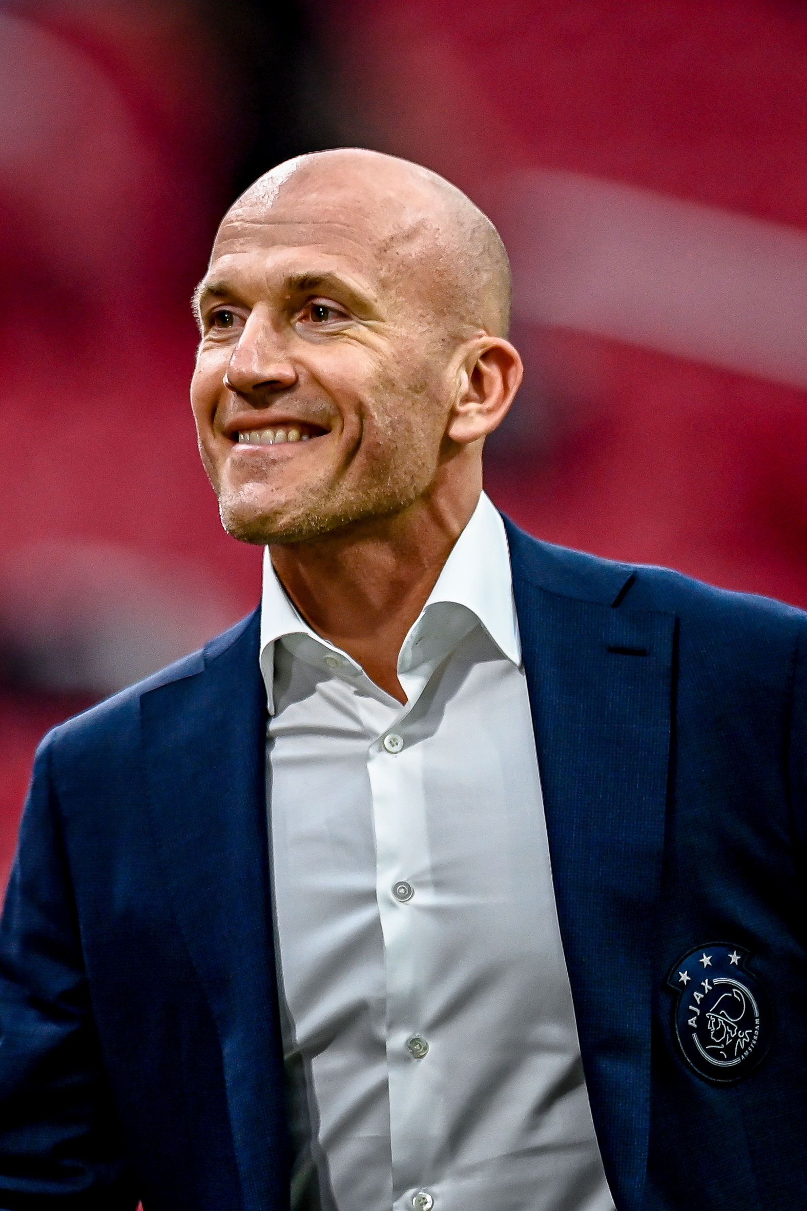 Ajax financieel gezond maken is voor Alex Kroes heilig: ‘Over 100 jaar ...