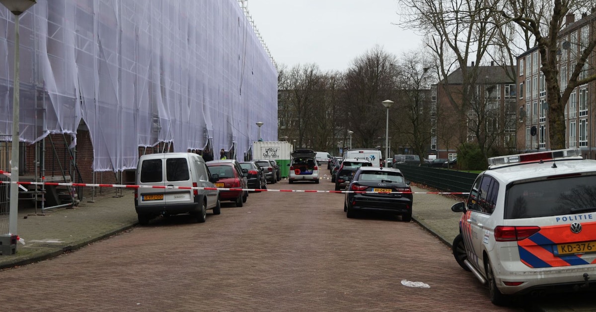 Dode man aangetroffen in Nieuw-West na melding van schietpartij | Het ...