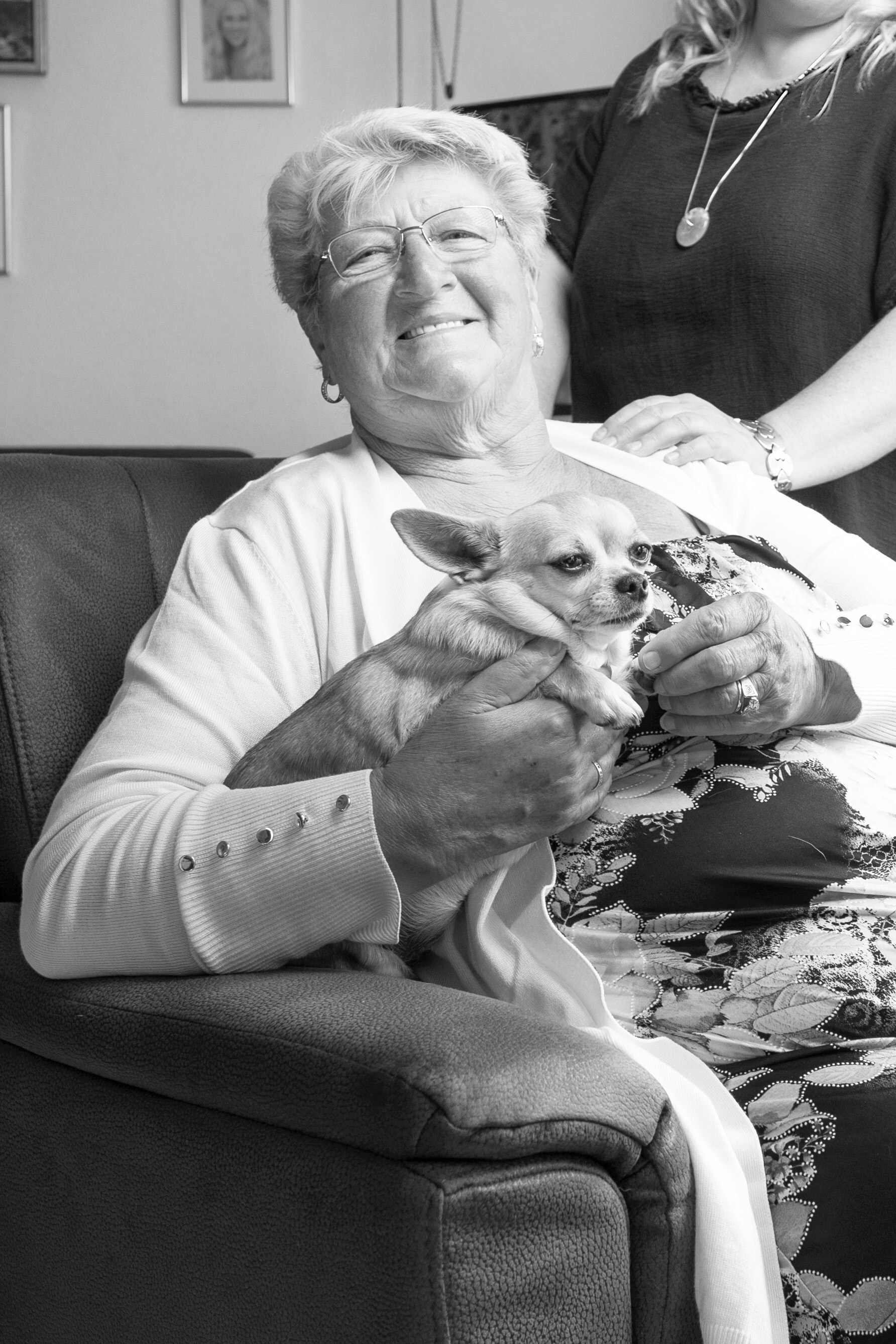 ‘Oma Gerda’ (1948-2025) was in Amsterdam-Noord de ‘koningin van de ...