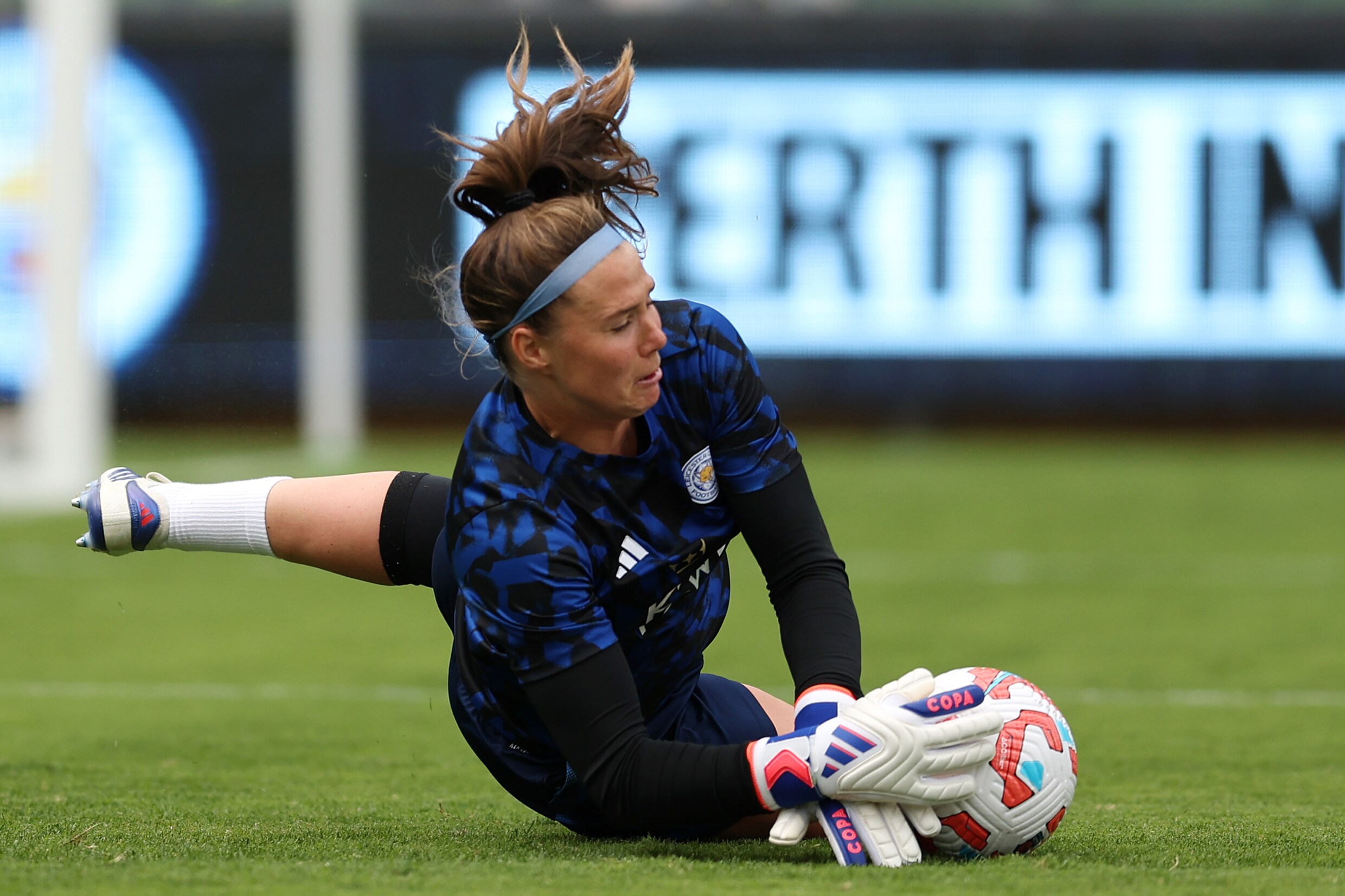 De aannames, dribbels, balbehandeling en passes van Joshua Zirkzee ...