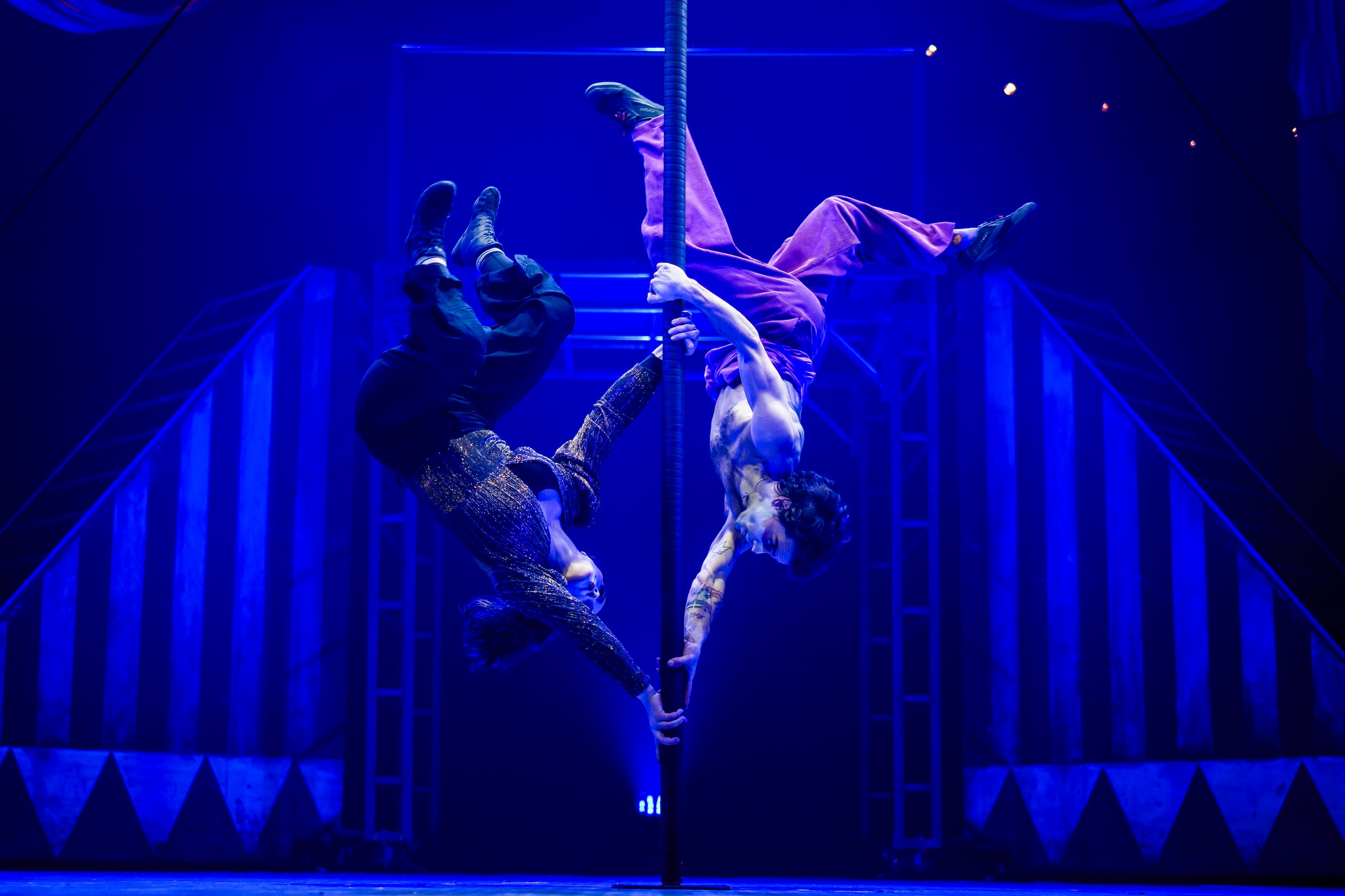 Recensie Hiphop Circus: dans, circus en een vleugje nostalgie in De Meervaart – met een vette ...