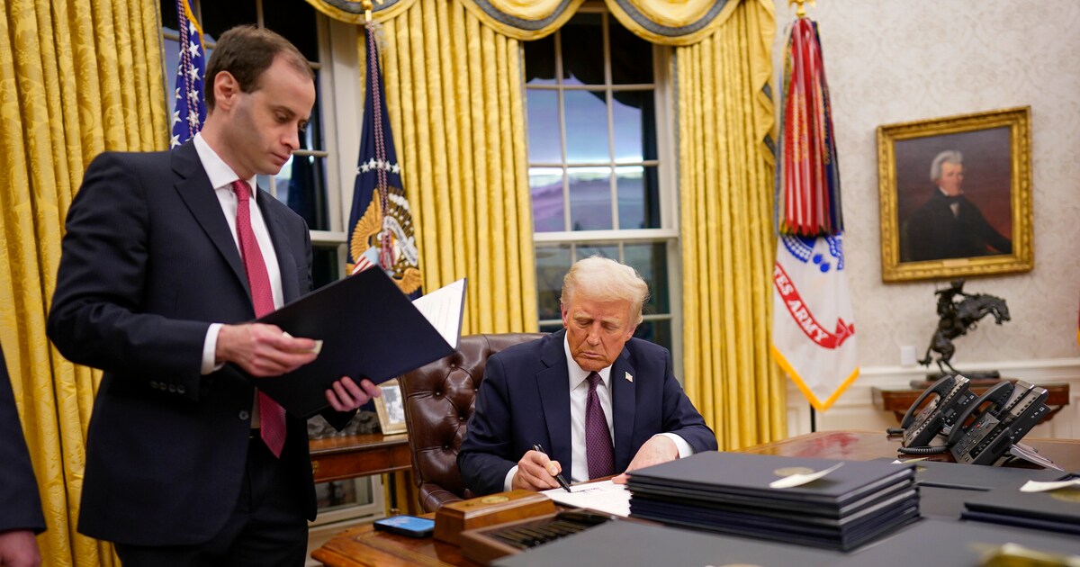 Eerste dag Trump II: dit zijn de belangrijkste besluiten | Het Parool