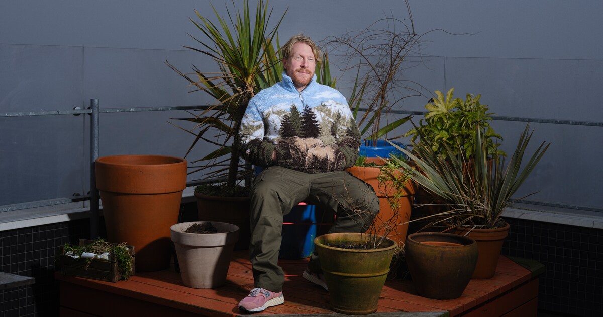 Stand-upcomedian Kor Hoebe: ‘Oost is nu weer een multicultiwijk, alleen ...