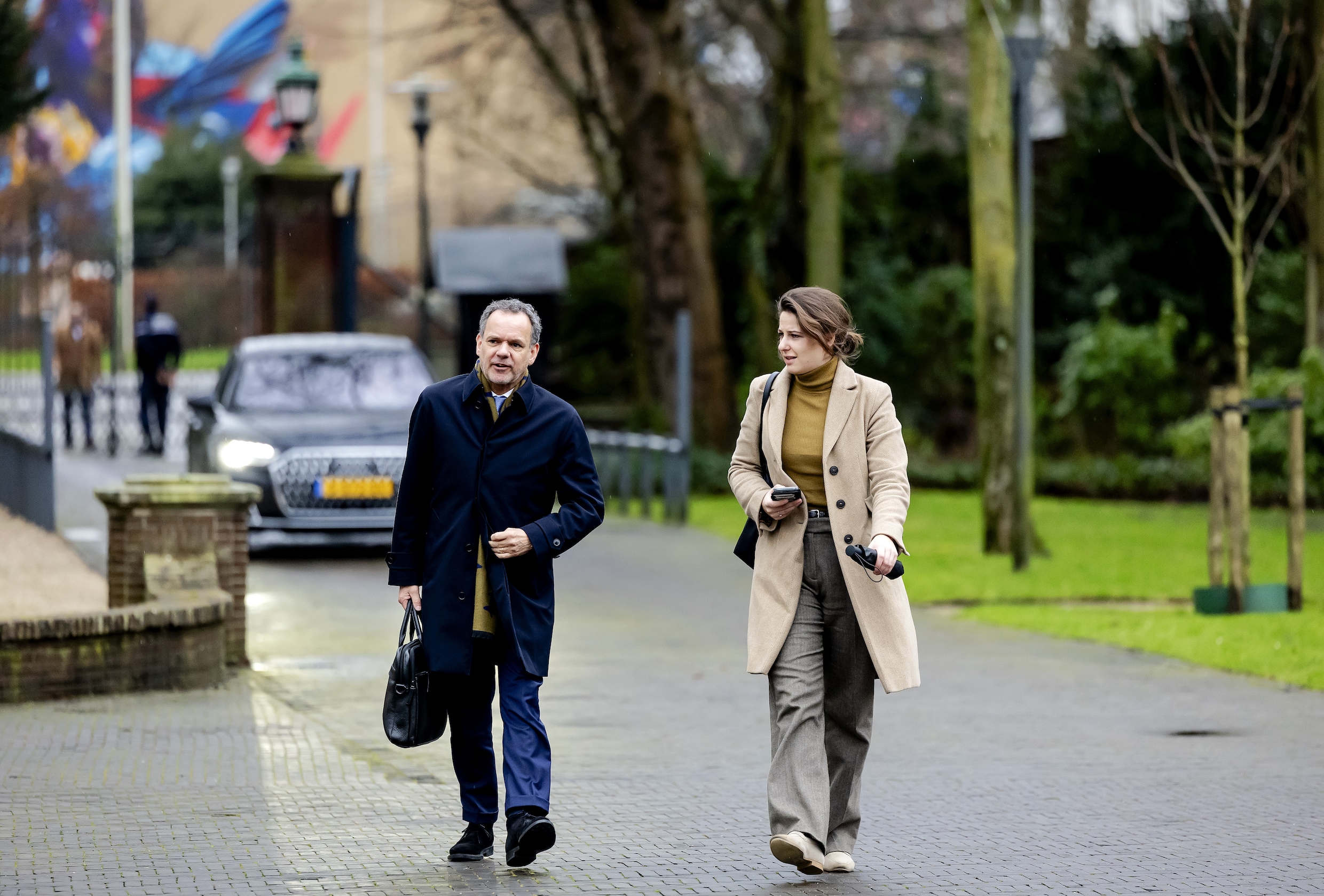 Live: Eerste dagen Trump | Trump krijgt zijn zin: Google Maps past naam ...