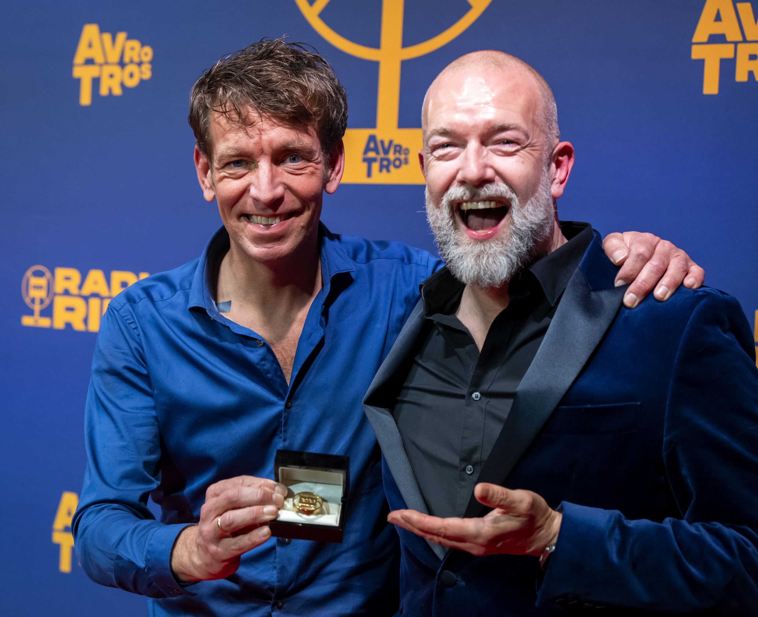 ‘Jan-Willem start op!’ wint RadioRing, ‘Over Mijn Lijk’ krijgt prijs ...