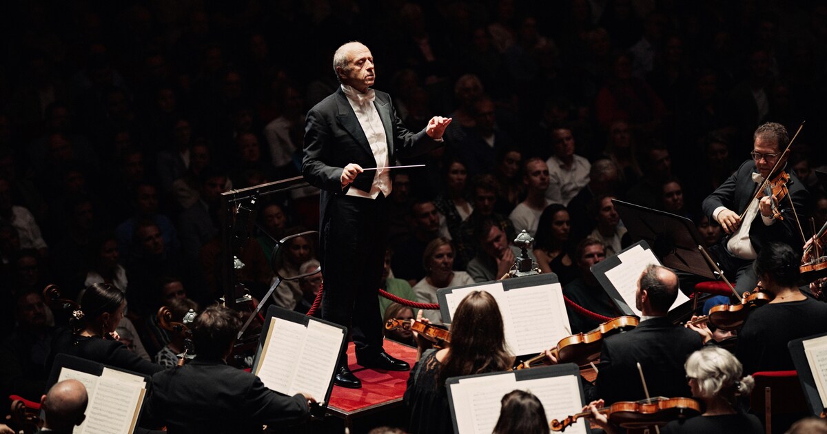Concertgebouw Prijs voor dirigent en ‘rasartiest’ Iván Fischer: ‘Een ...