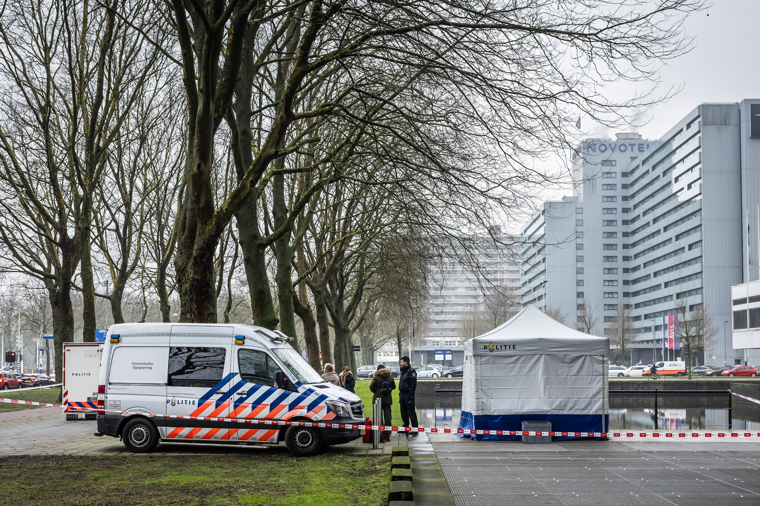 Lichaam gevonden in water bij Europaboulevard, politie denkt niet aan misdrijf | Het Parool