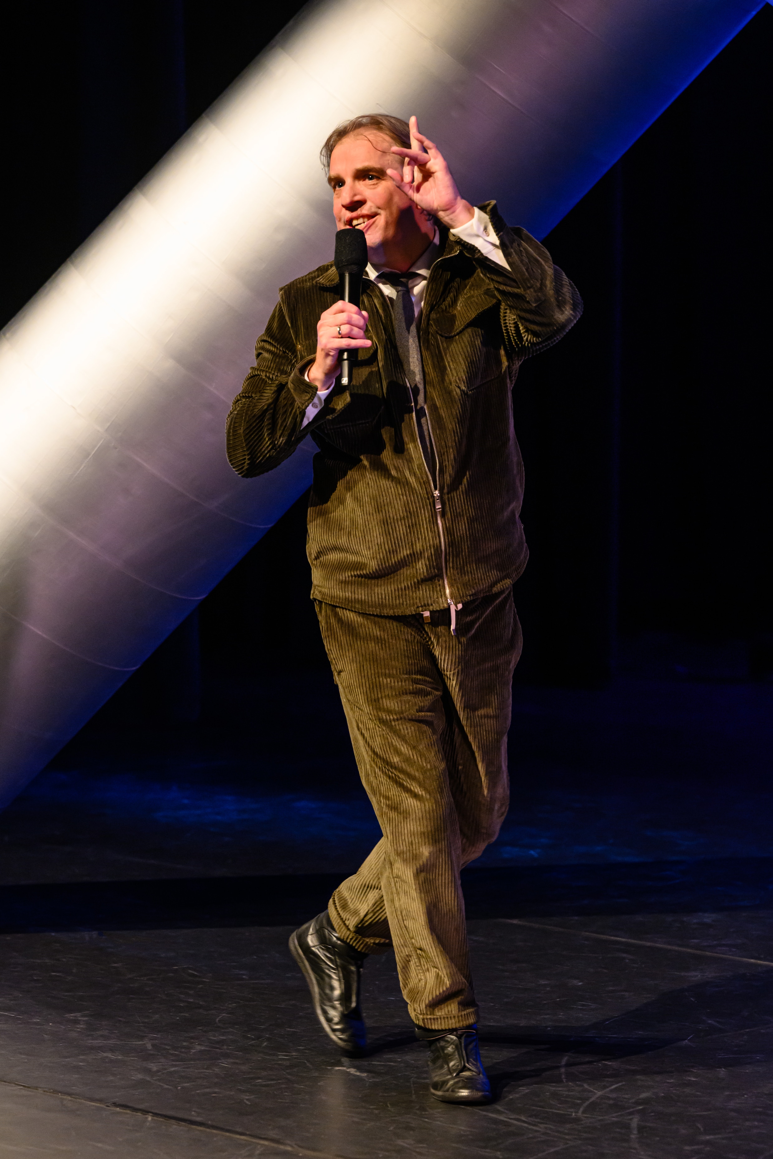 Comedian Jan Jaap van der Wal is even terug in Nederland: ‘In ...