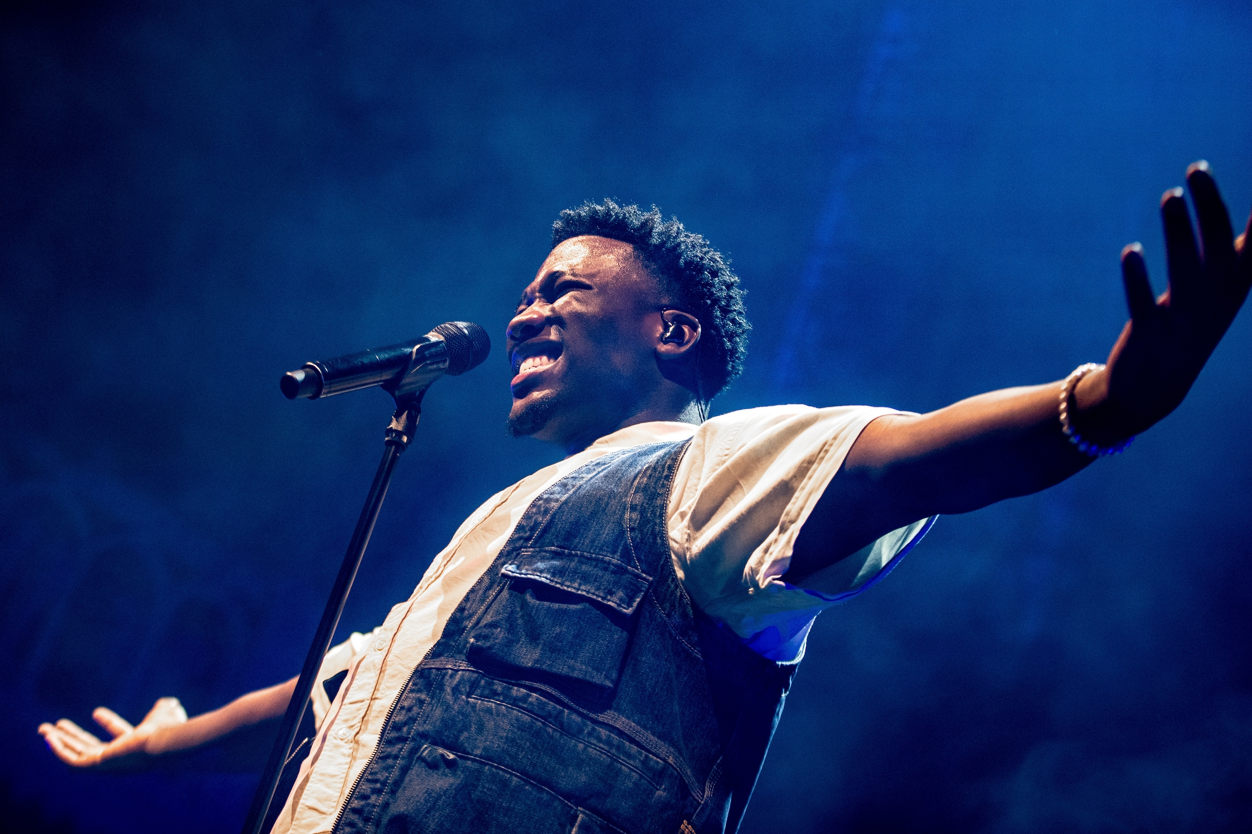 C’est la vie van Claude is een oorwurmliedje, maar het refrein lijkt gemaakt voor iets te snelle ...