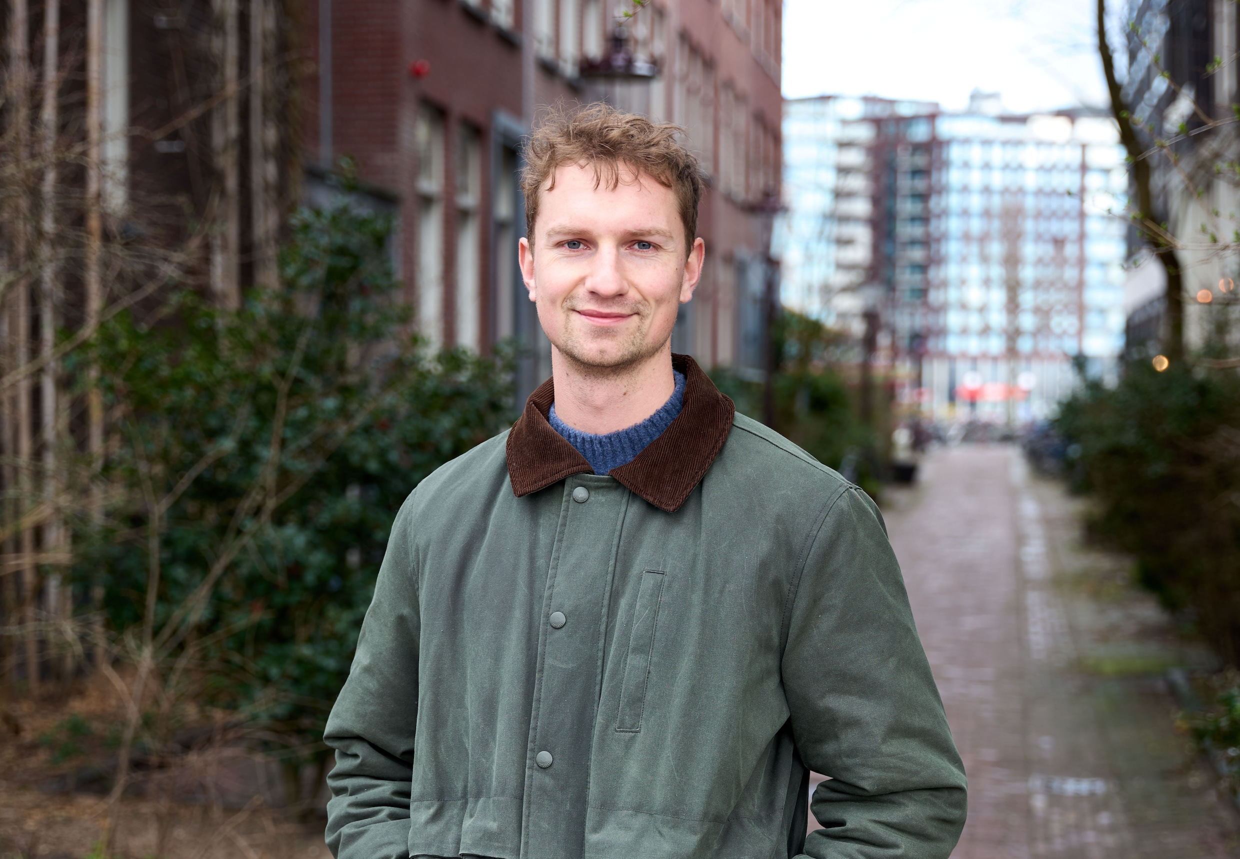 Het Amsterdam van TikTokker Vic Cle: ‘Rokin 99 is het lelijkste gebouw dat de stad ooit gekend ...