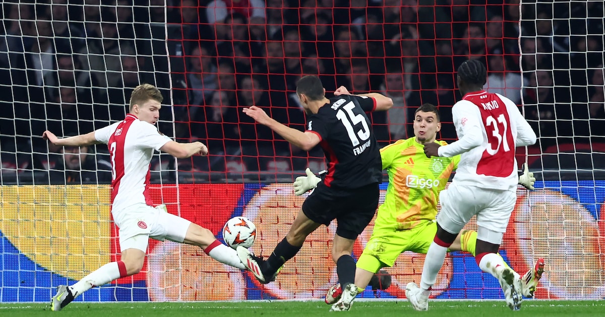 Ajax in eigen huis ondanks flitsende start onderuit tegen Eintracht ...