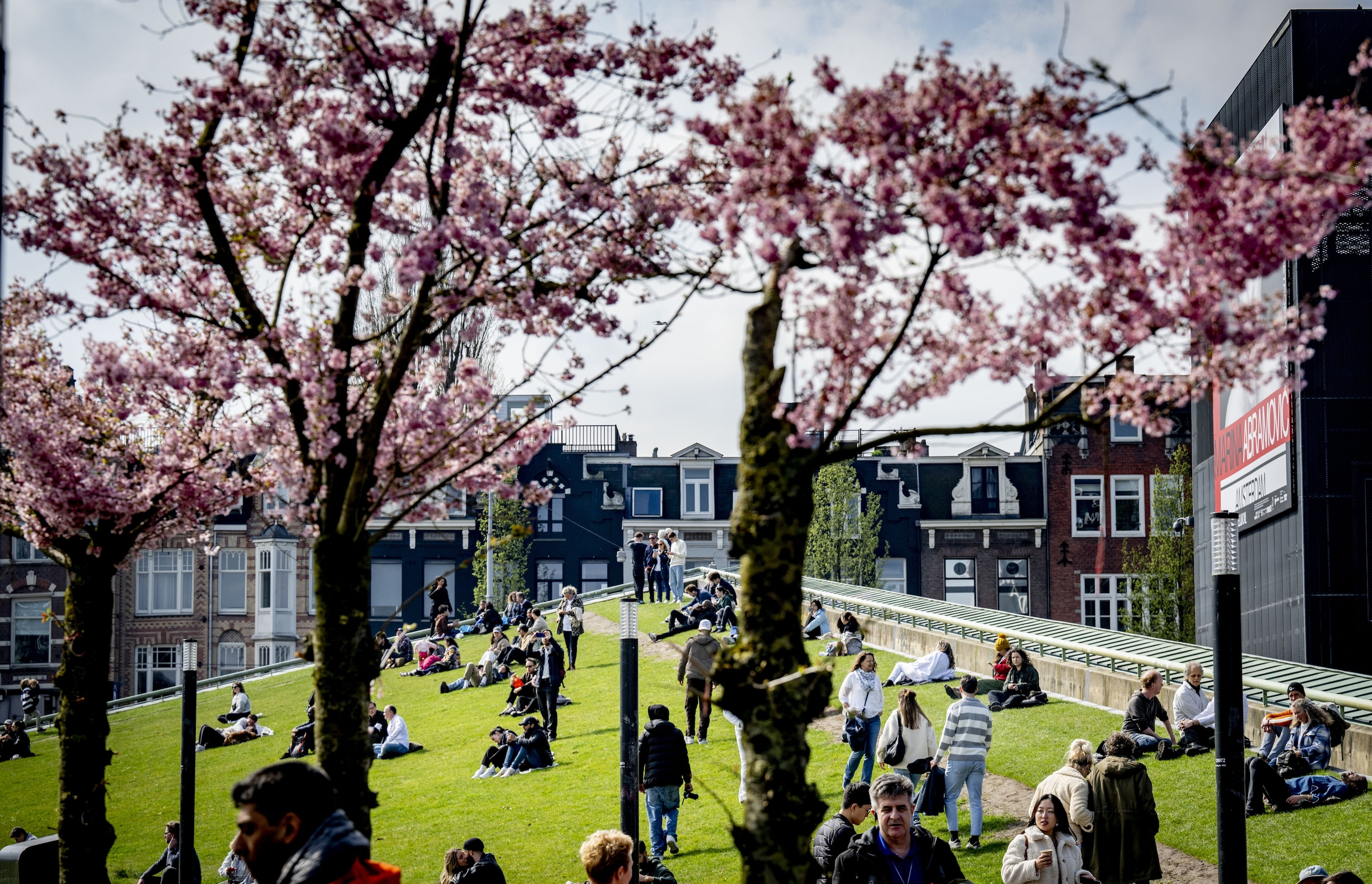 Warmste 8 maart ooit gemeten: volop lente, terwijl het nog twee weken ...