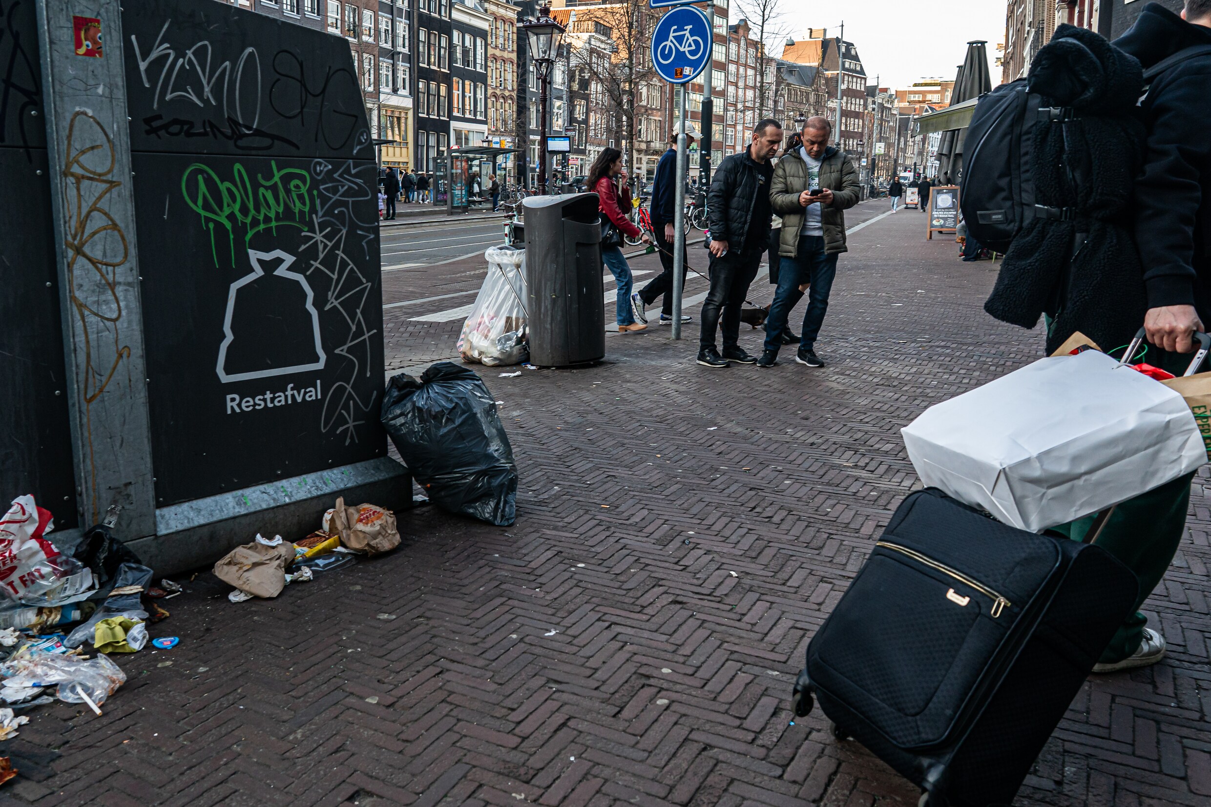 Van daklozen tot georganiseerde teams: de jacht op statiegeld ontregelt ...