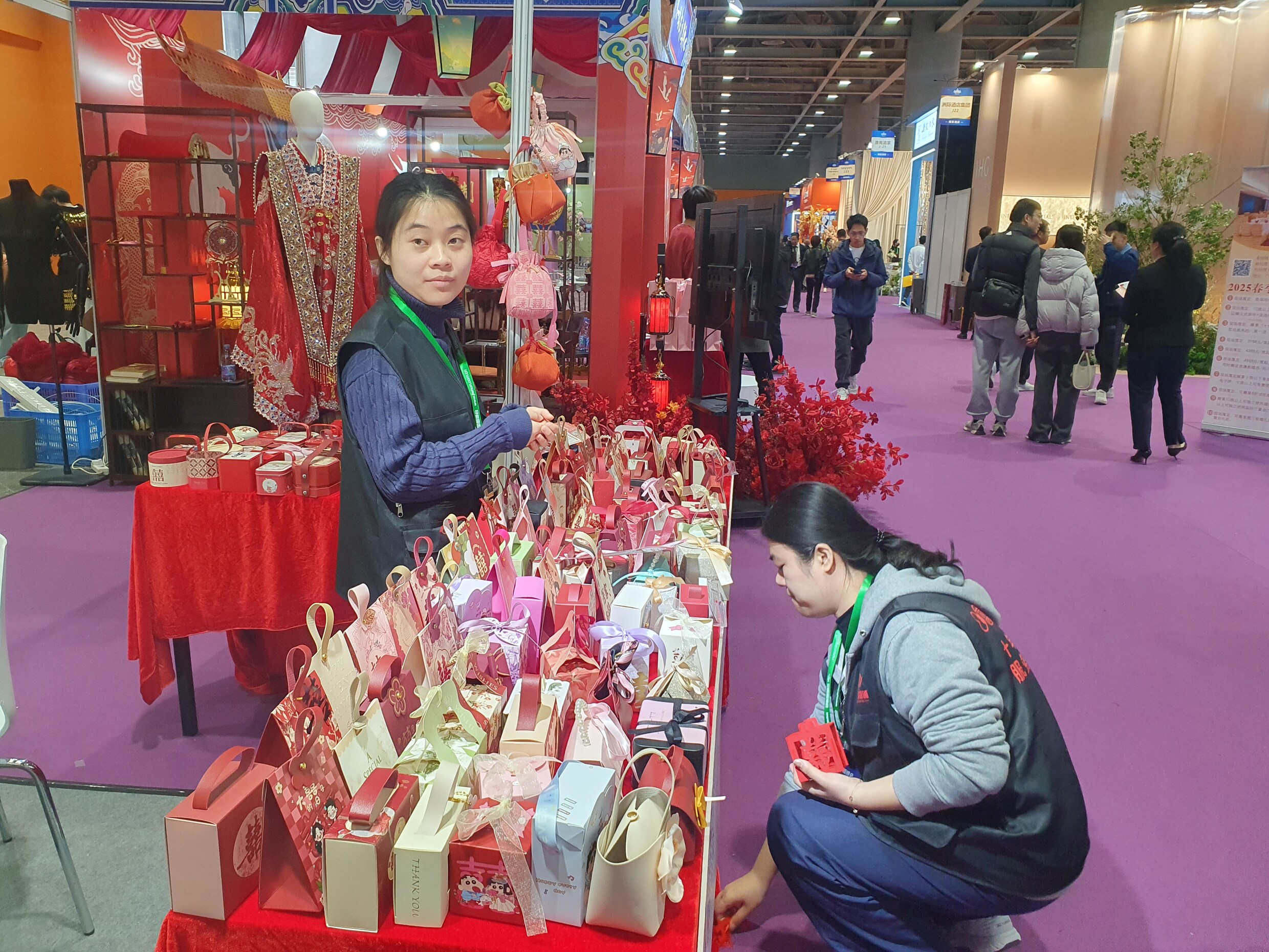 Steeds minder Chinese jonge stellen trouwen, en kinderen willen ze ook ...