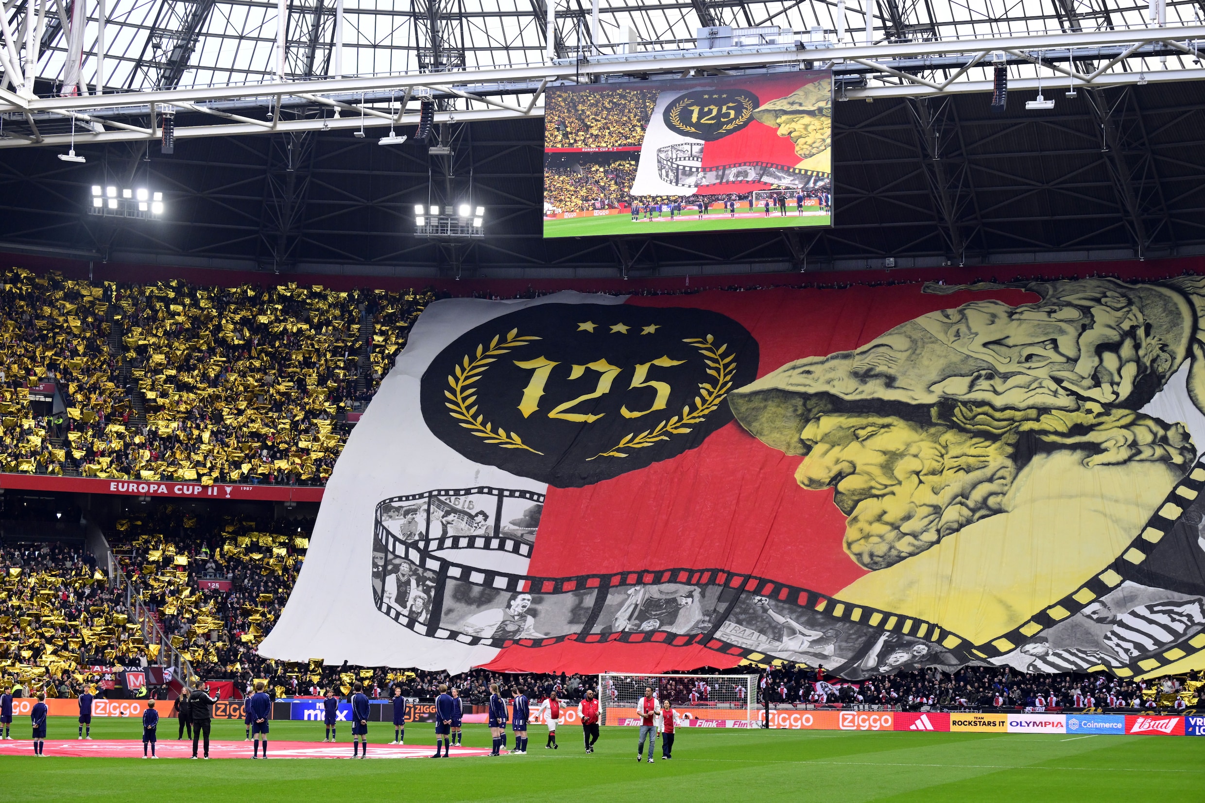 Ajax ontvangt Koninklijke Erepenning | Het Parool