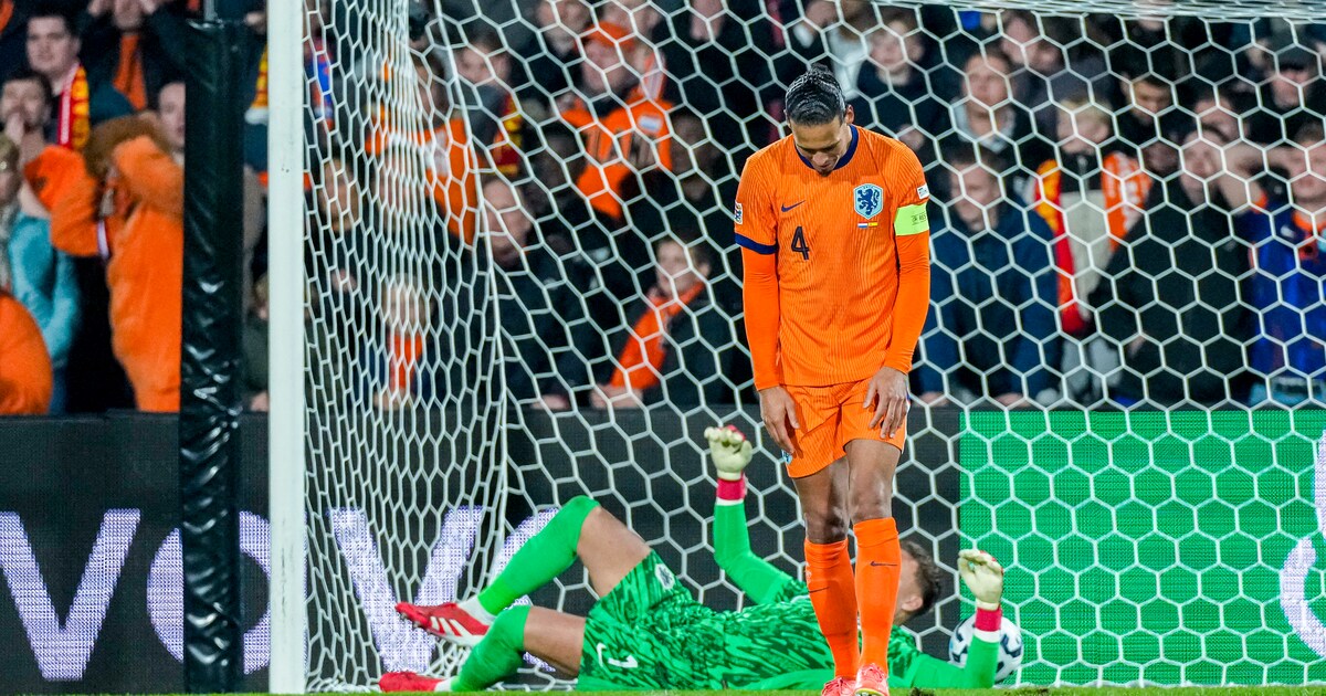 Oranje geeft diep in extra tijd zege tegen Spanje uit handen na rode kaart Hato | Het Parool