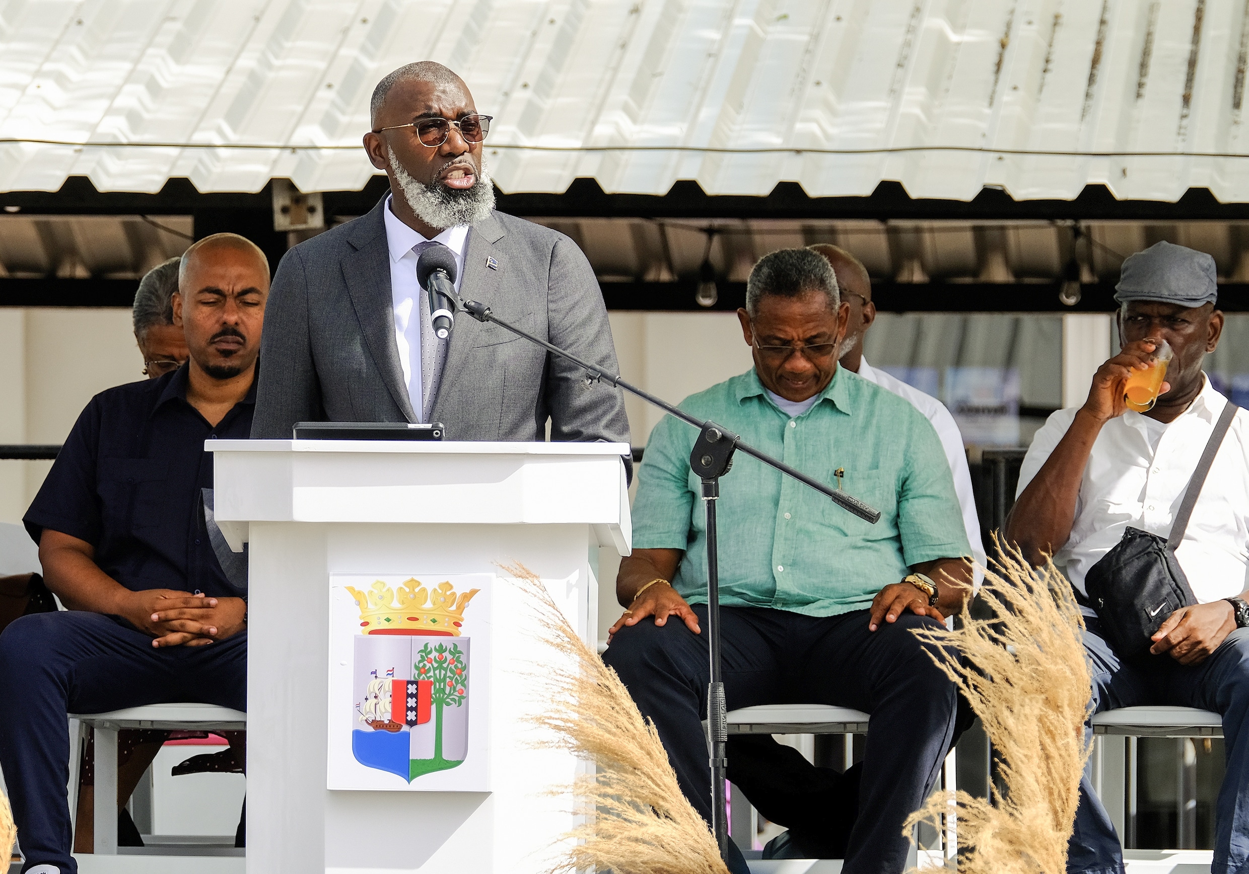 MFK van premier 'Pik' Pisas grote winnaar verkiezingen Curaçao | Het Parool