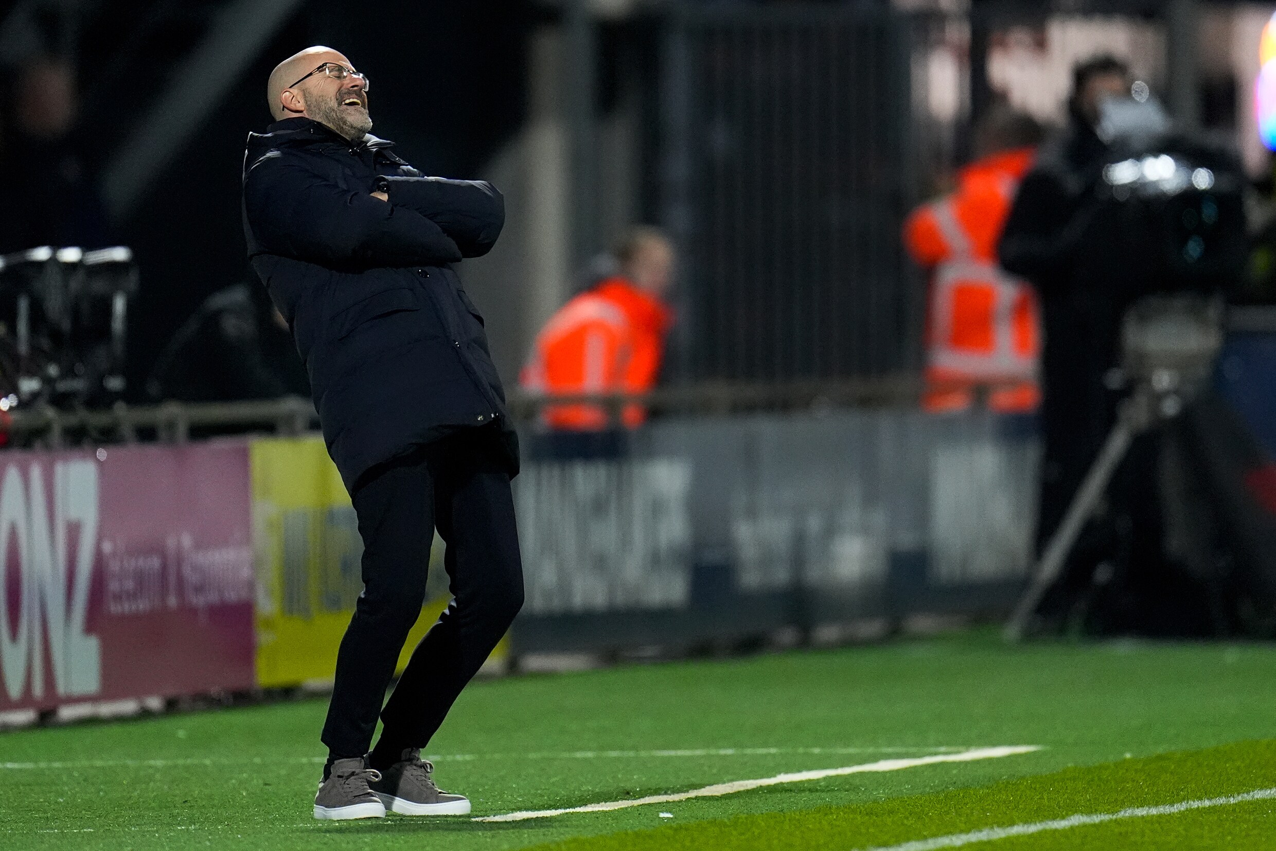 Teamspirit als scheidslijn bij PSV-Ajax: de verschillen tussen de aanpak van Bosz en Farioli ...