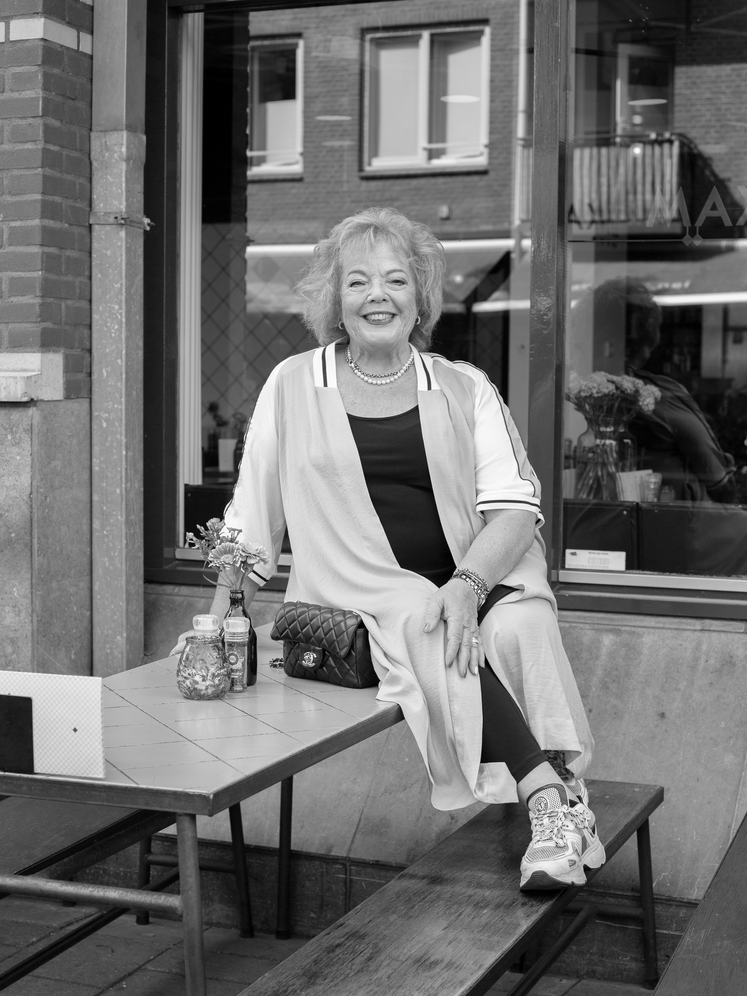 Miss Jocelyn (1950-2025) was de Pubquizkoningin van Amsterdam: ‘Ze ...