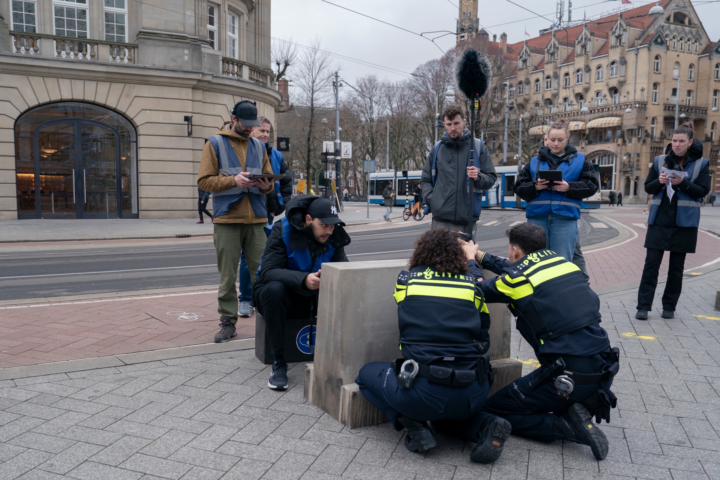 Netflix: film iHostage over gijzeling in Apple Store Leidseplein 58 ...