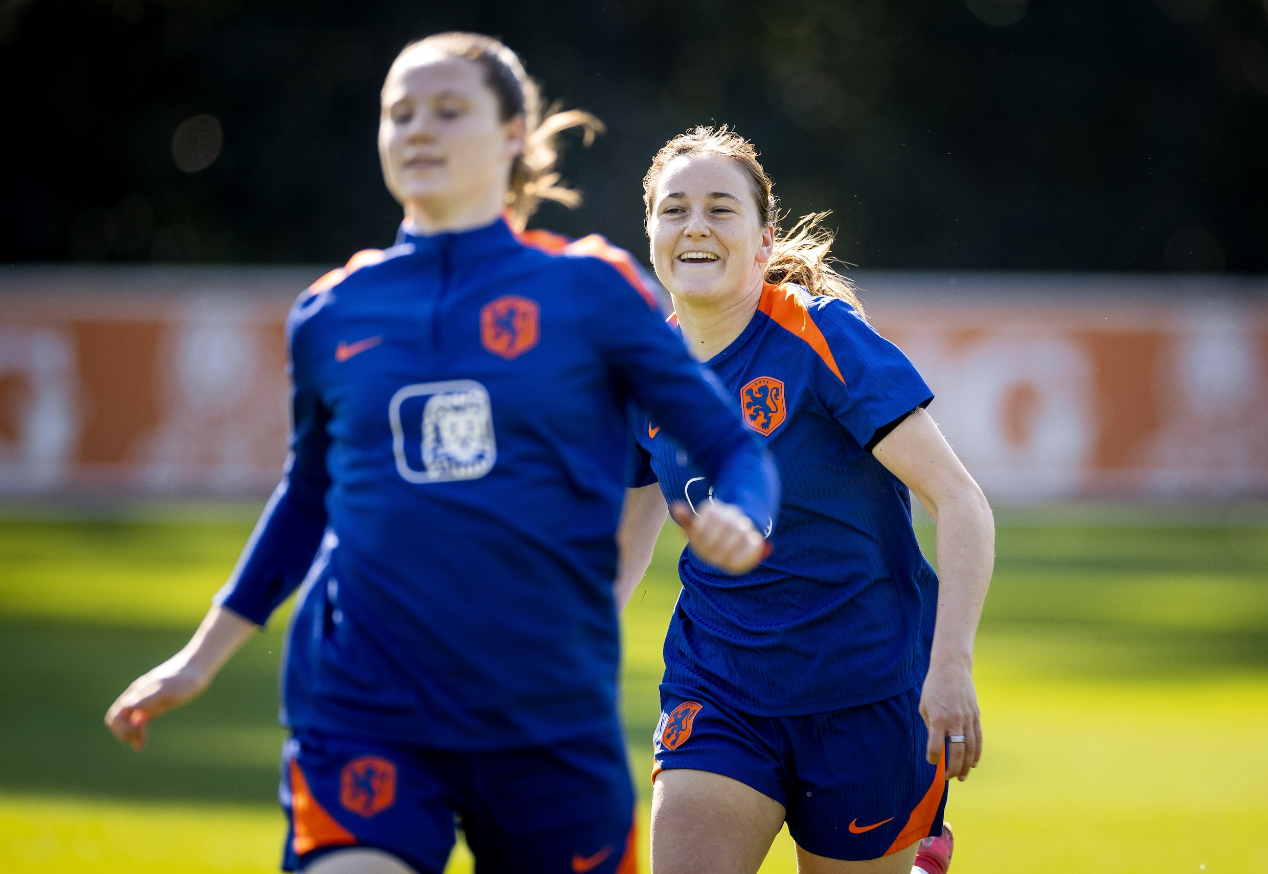 Wieke Kaptein verovert als ‘19-jarig broekie’ de voetbalharten bij ...