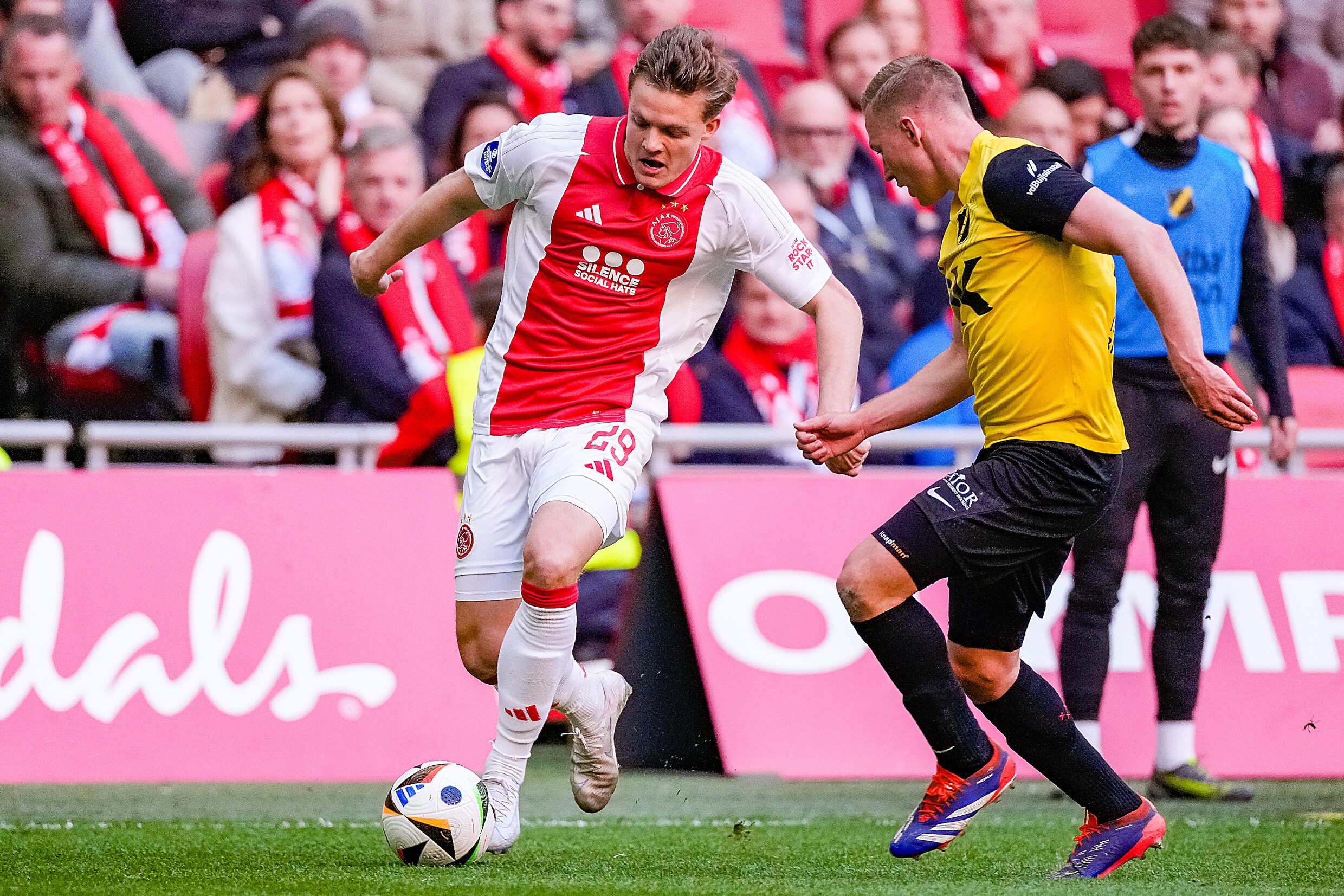 Live: Transfernieuws Ajax | Bij Ajax overbodige Sivert Mannsverk (23) op weg naar uitgang | Het ...