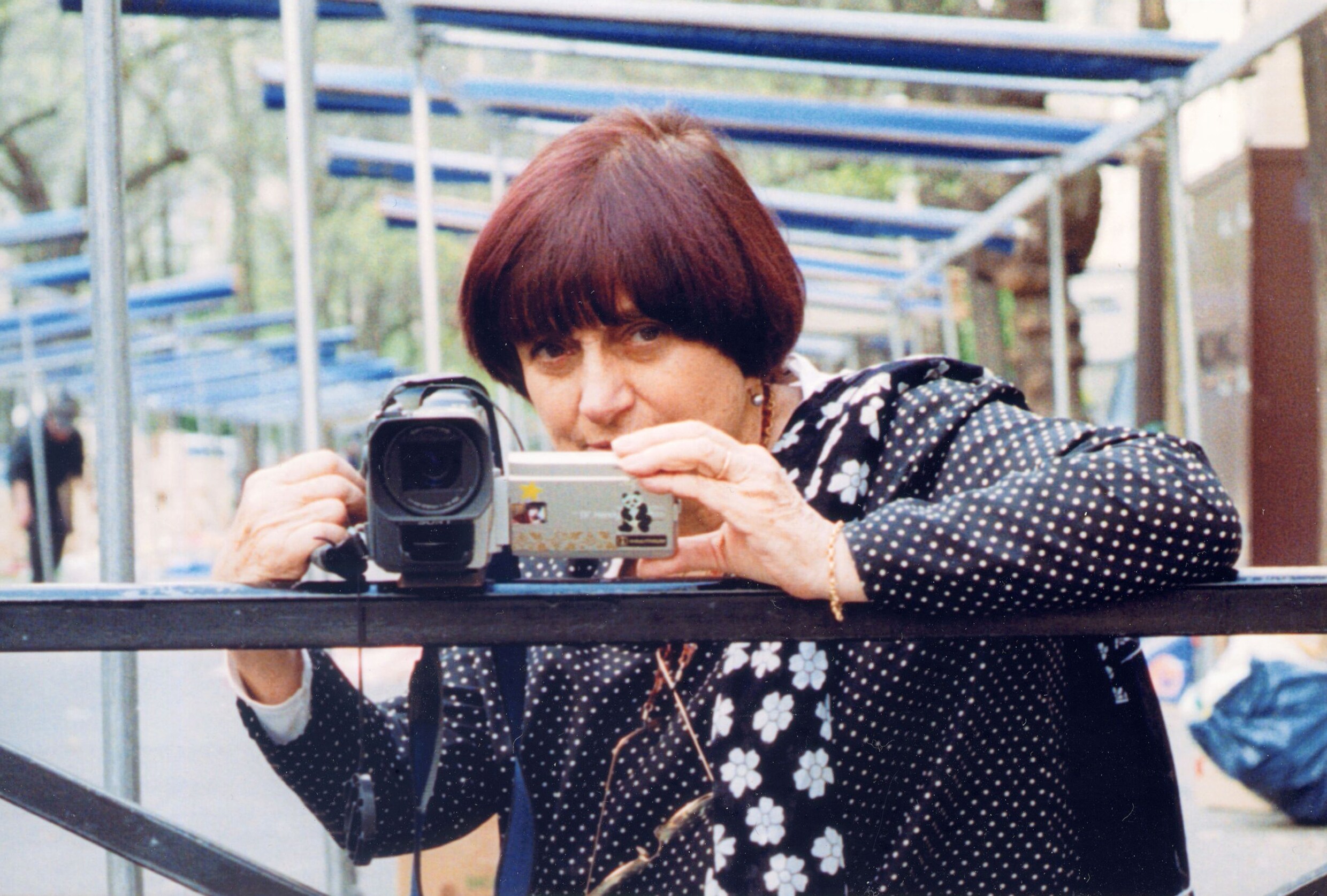 Idfa-retrospectief: Agnès Varda liet haar blik zwerven en haar camera ...