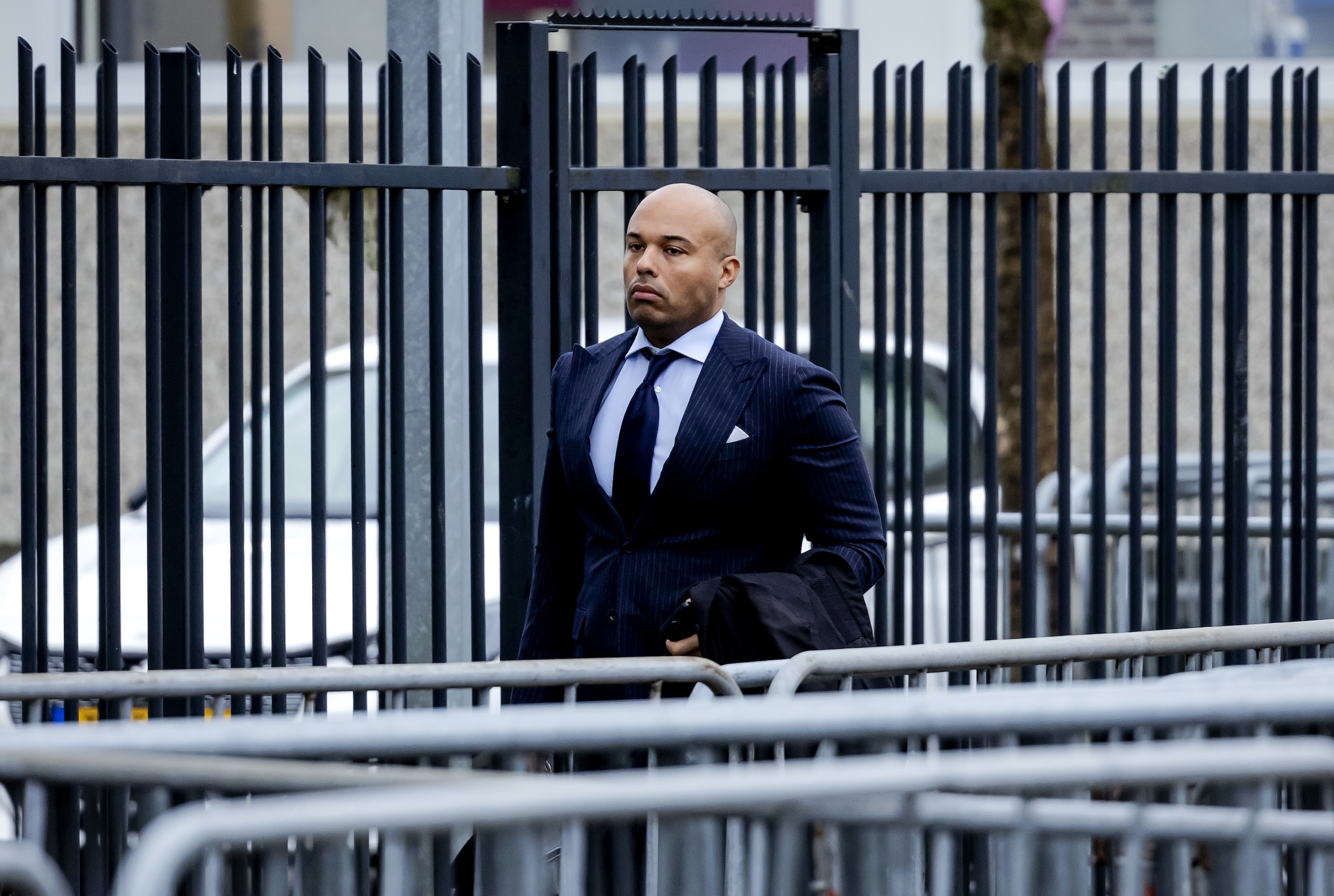 Advocaat van Ridouan Taghi, Vito Shukrula, twee weken langer vast | Het Parool