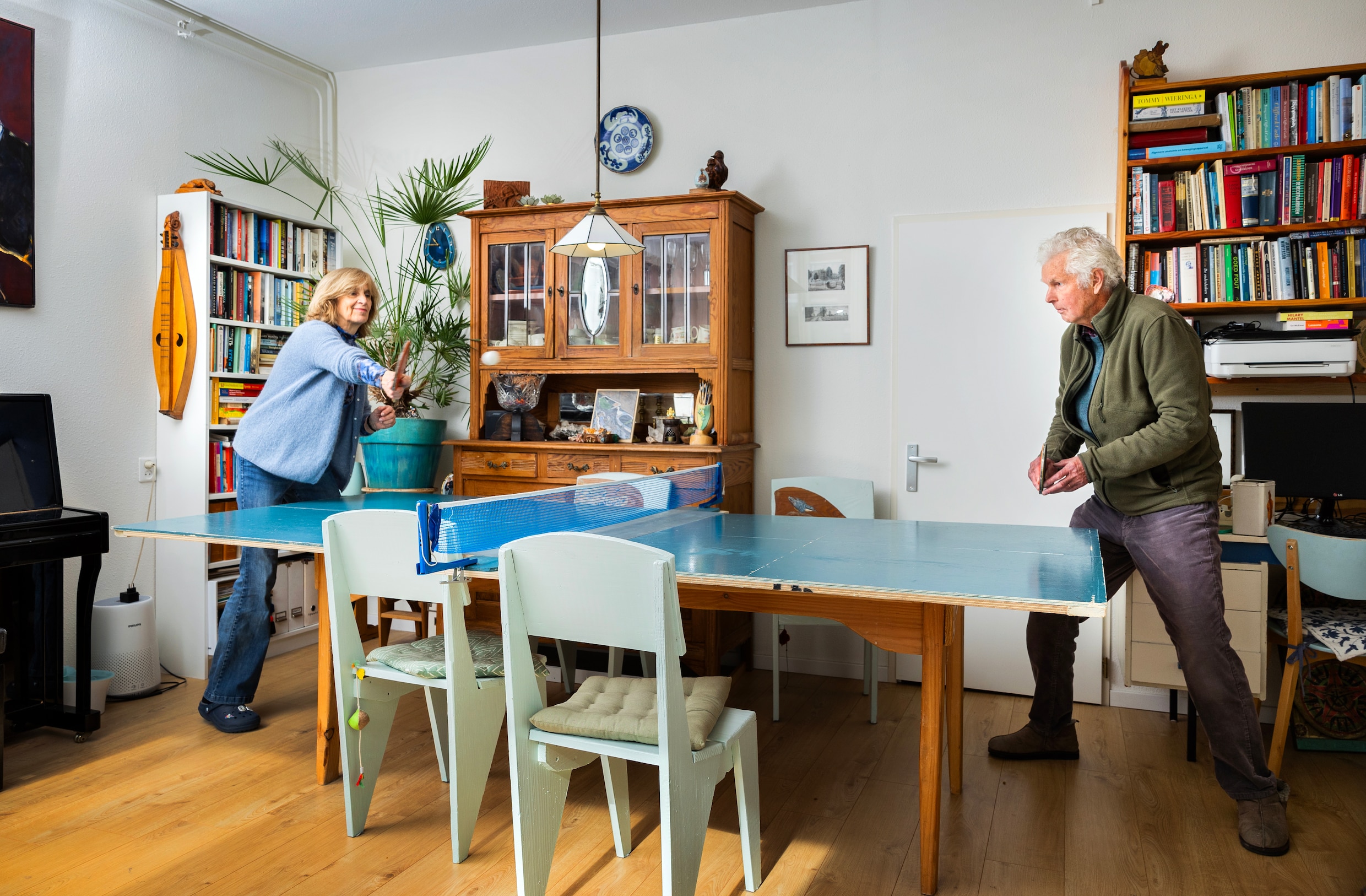 De zaterdagochtend van Lucretia van der Vloot (57) staat in het teken ...