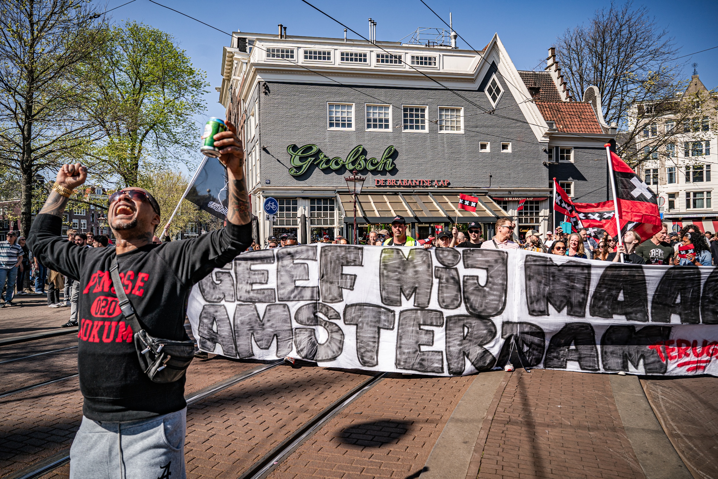Amsterdams nachtleven demonstreert op Leidseplein tegen nieuwe ...