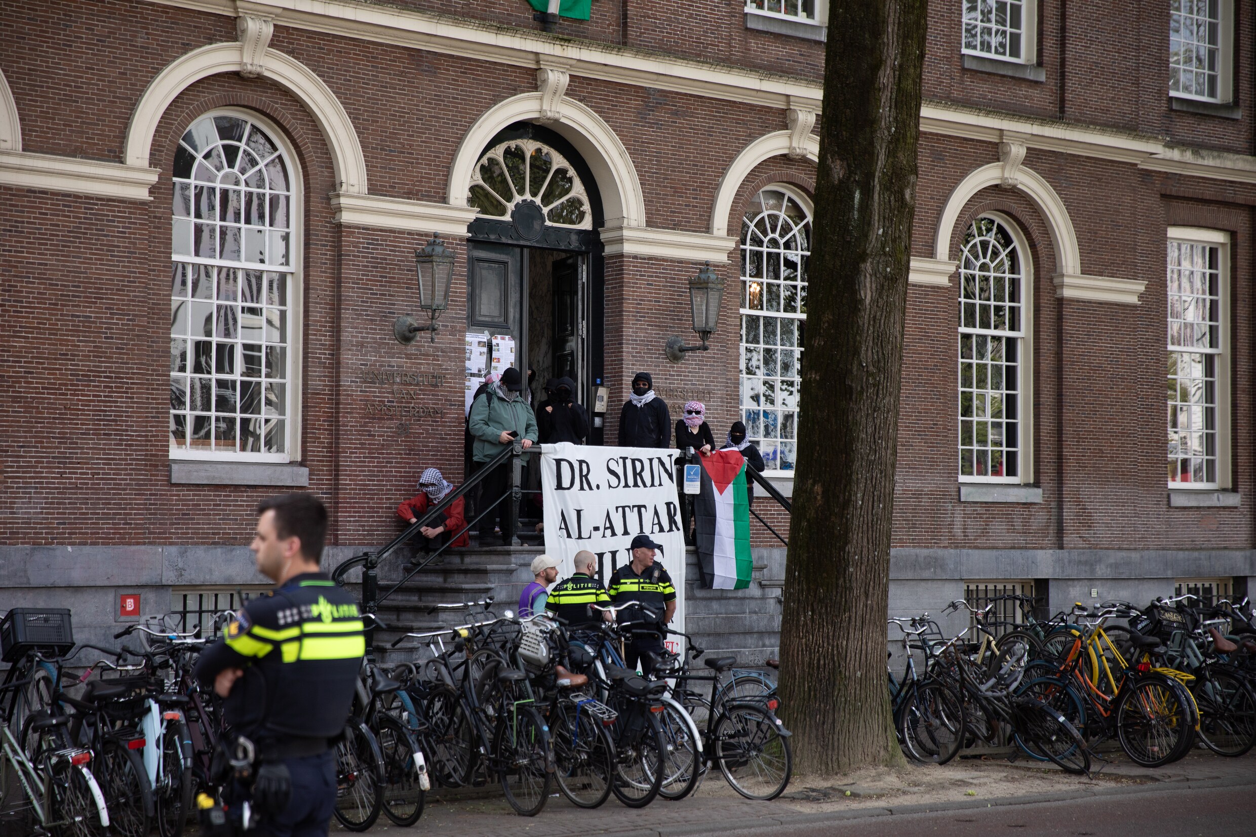 Verslaggever Raounak Khaddari over bezetting Maagdenhuis: ‘UvA heeft ...