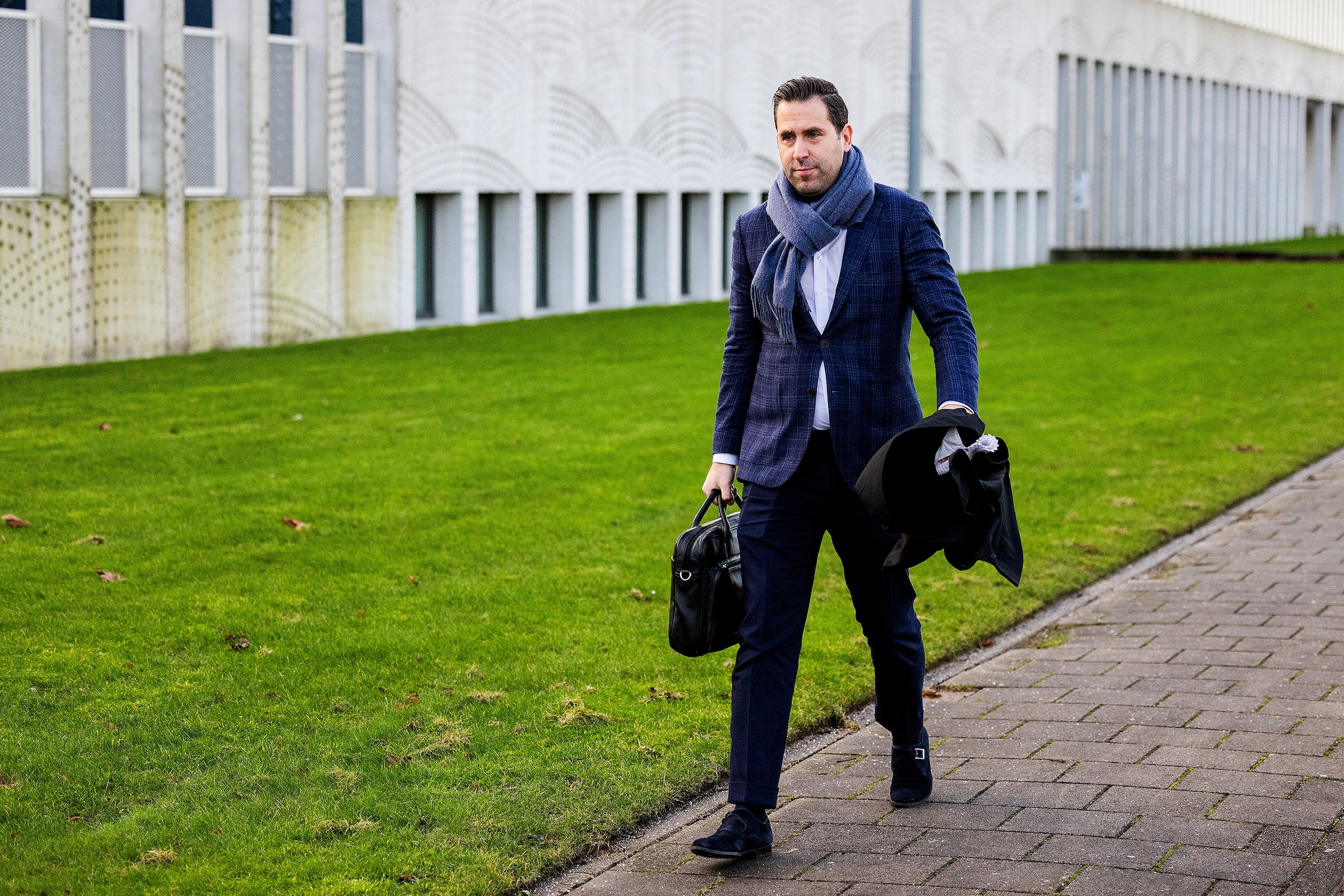 Twee overgebleven strafadvocaten van Ridouan Taghi leggen verdediging ...